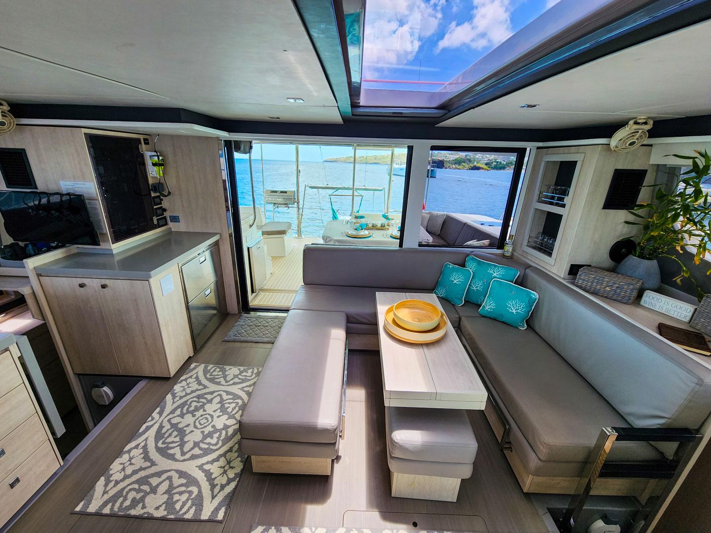 Manutea Yacht for Sale | 45 Leopard Yachts Bahamas, Grenada | Denison ...