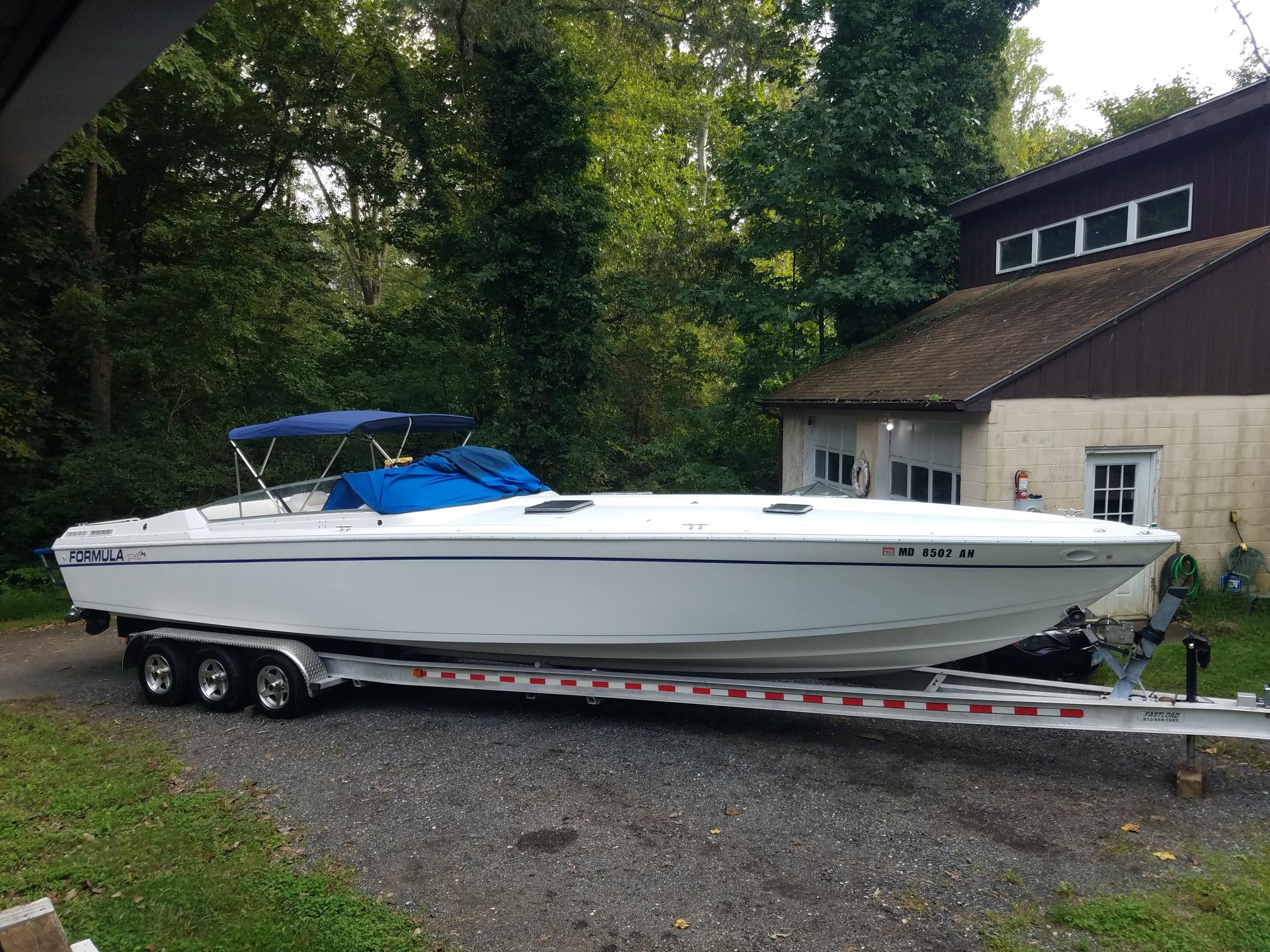 1988 Formula 357 SR-1 | Dominion Yachts