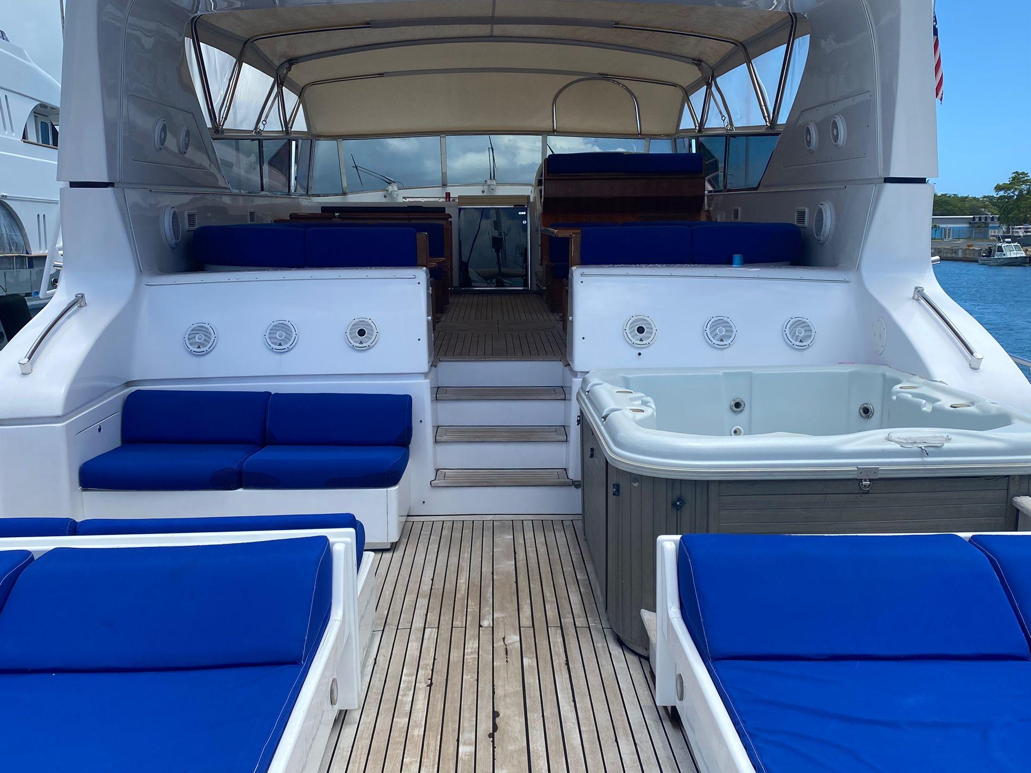 1998 105 Mangusta 105 Boats for Sale