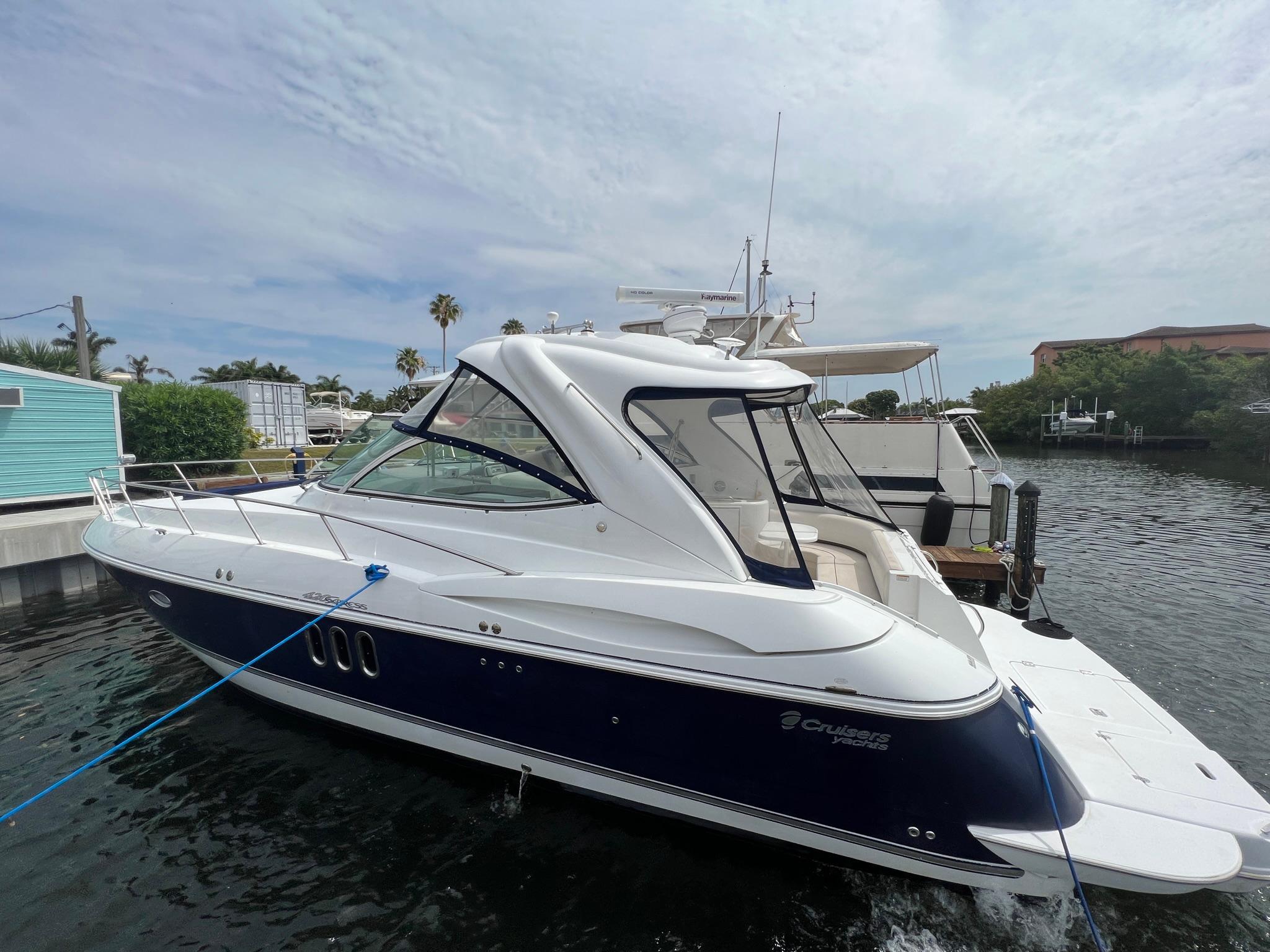 Yacht for Sale | 42 Cruisers Yachts Apollo Beach, FL | Denison Yacht Sales