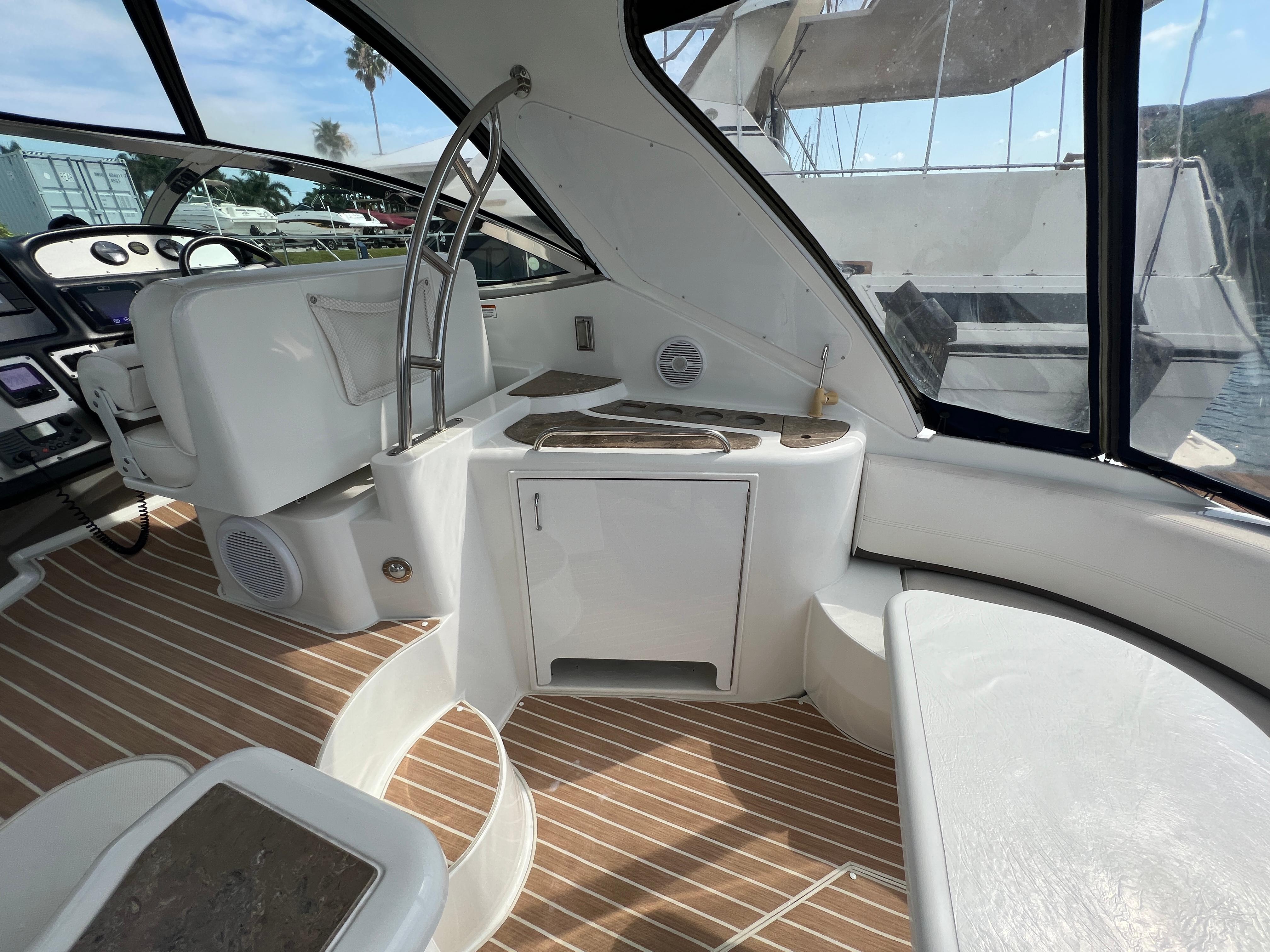 Yacht for Sale | 42 Cruisers Yachts Apollo Beach, FL | Denison Yacht Sales