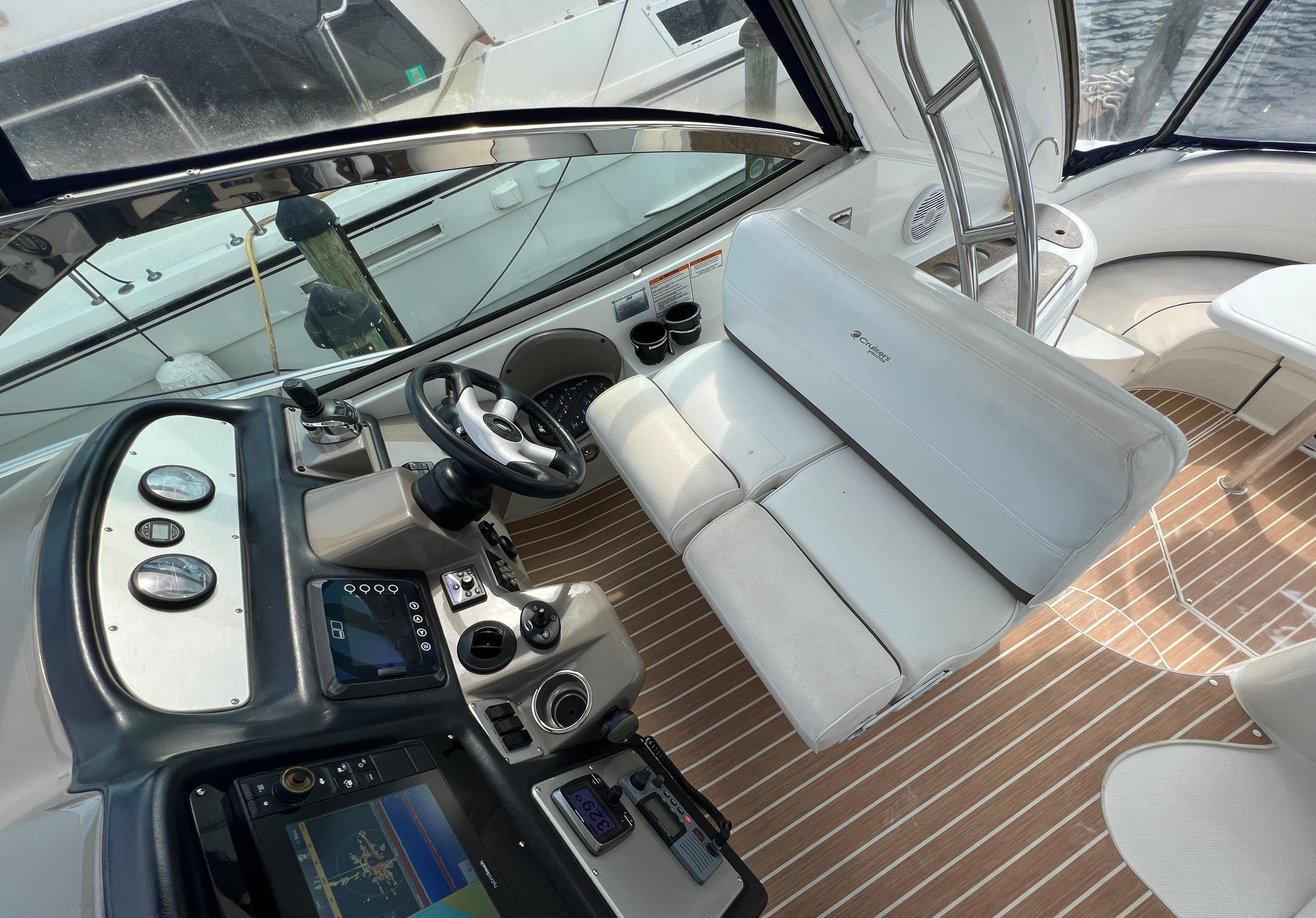 Yacht for Sale | 42 Cruisers Yachts Apollo Beach, FL | Denison Yacht Sales