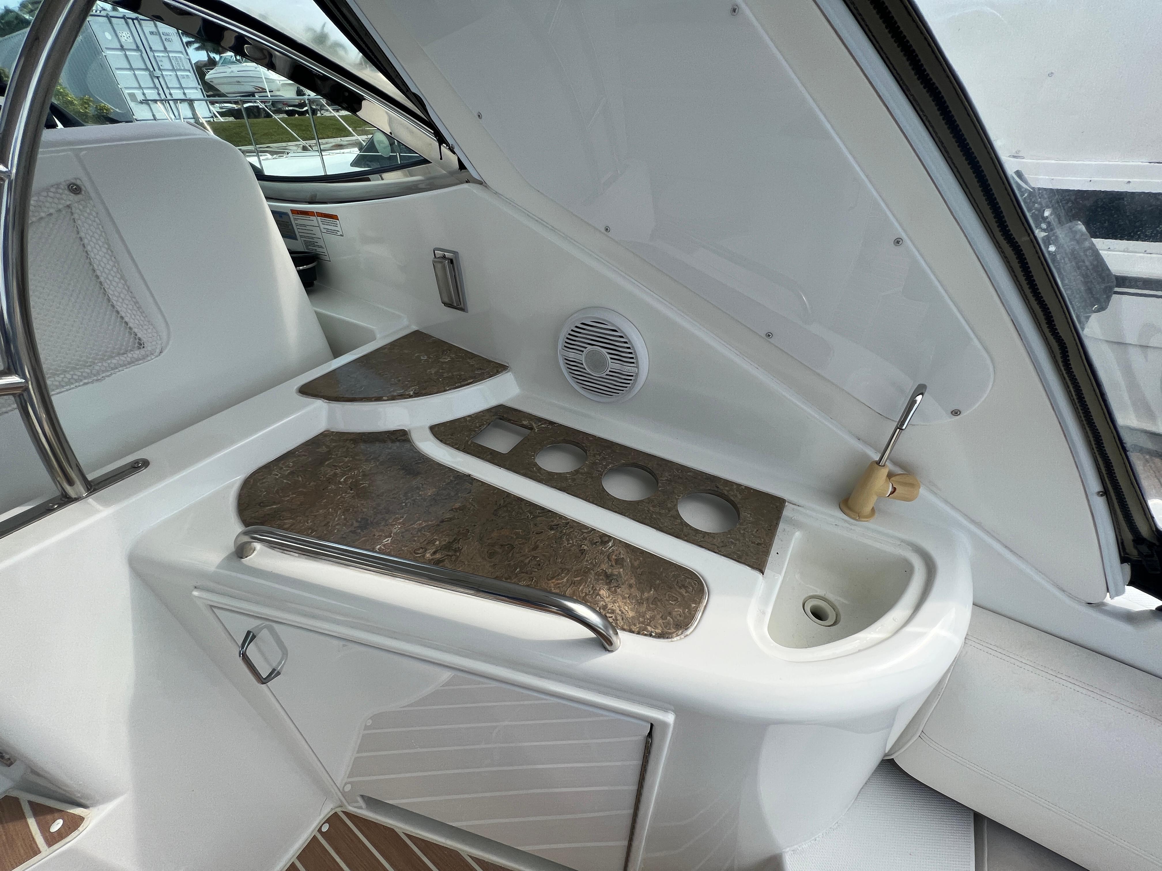 Yacht for Sale | 42 Cruisers Yachts Apollo Beach, FL | Denison Yacht Sales