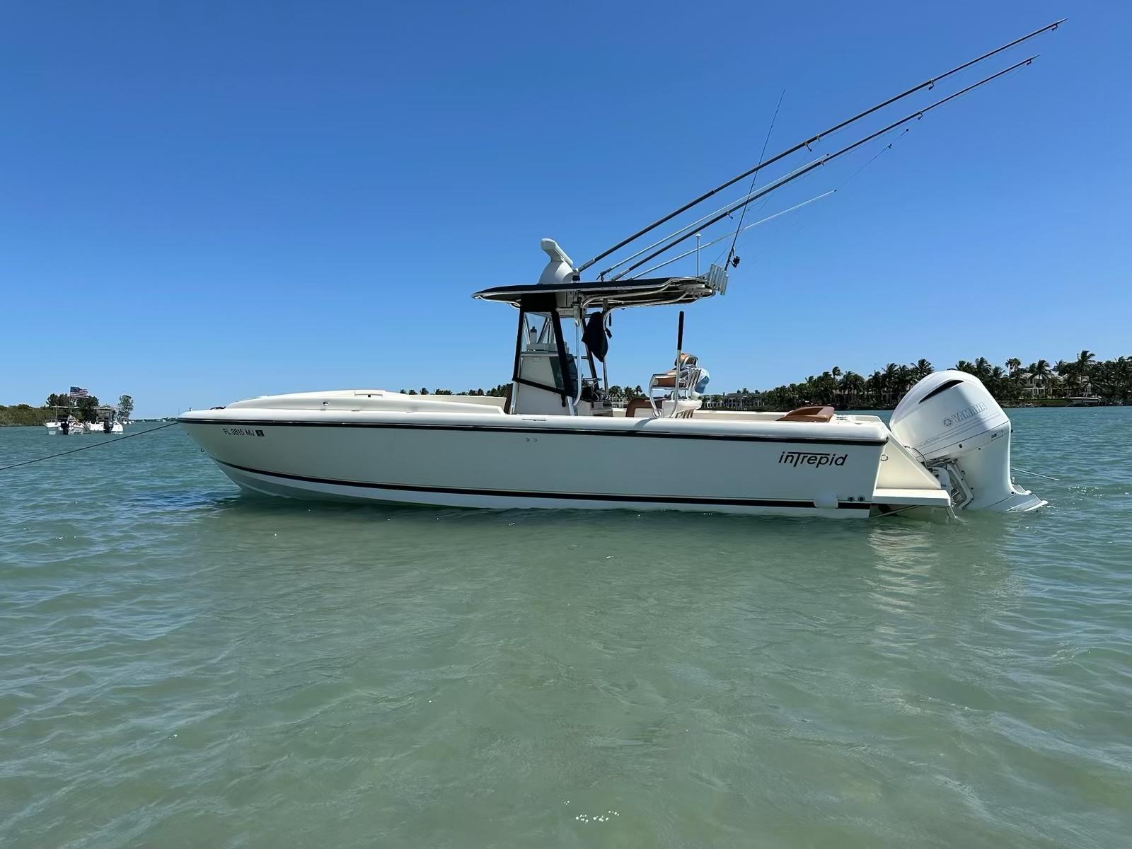 2004 Intrepid 32 CUDDY - South Jersey Yacht Sales