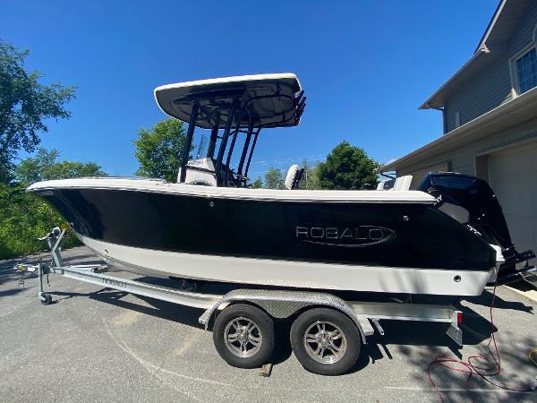 2022 23 Robalo R230 Center Console Boats for Sale