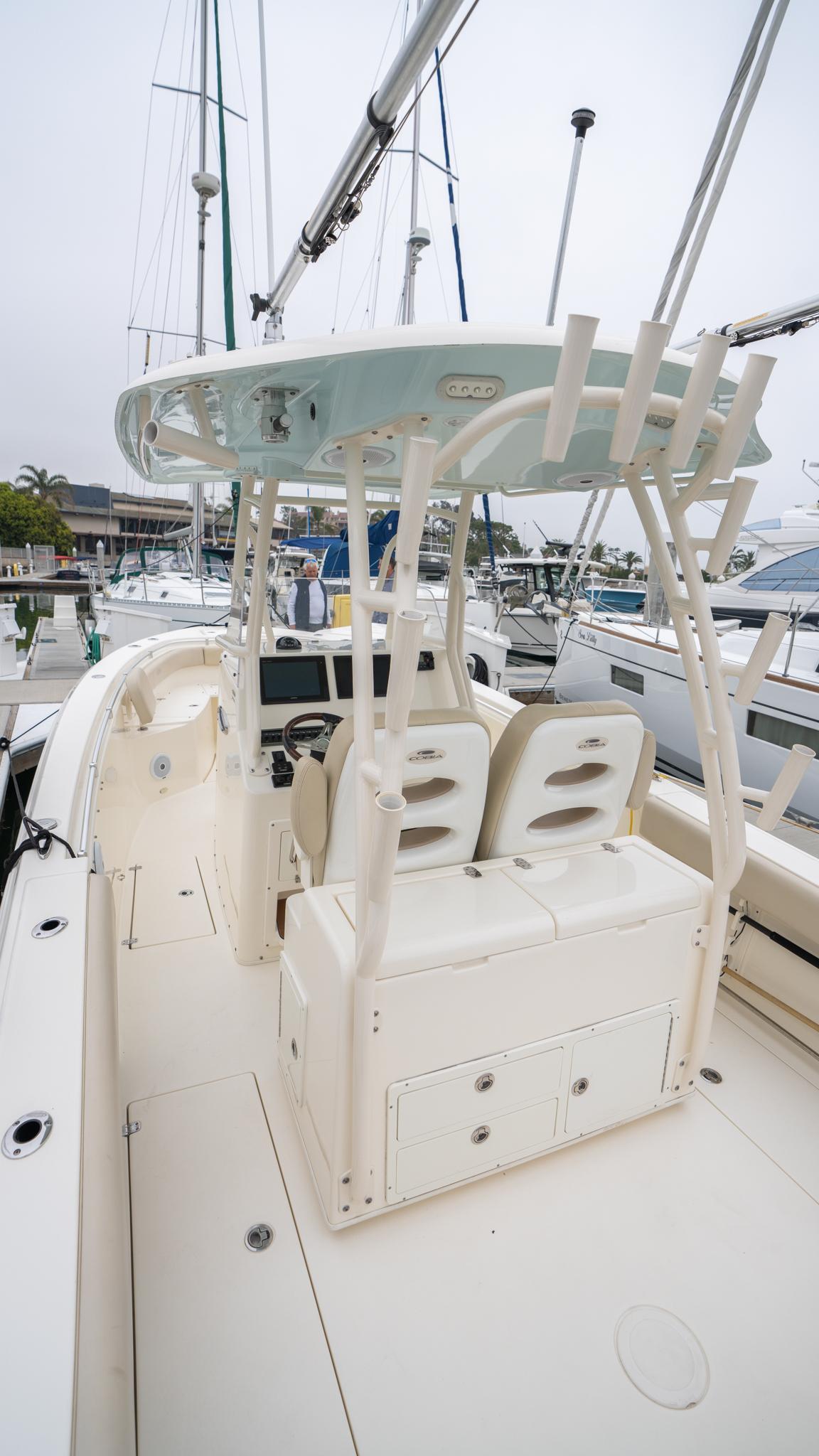 2016 Cobia 296 Center Console - South Jersey Yacht Sales