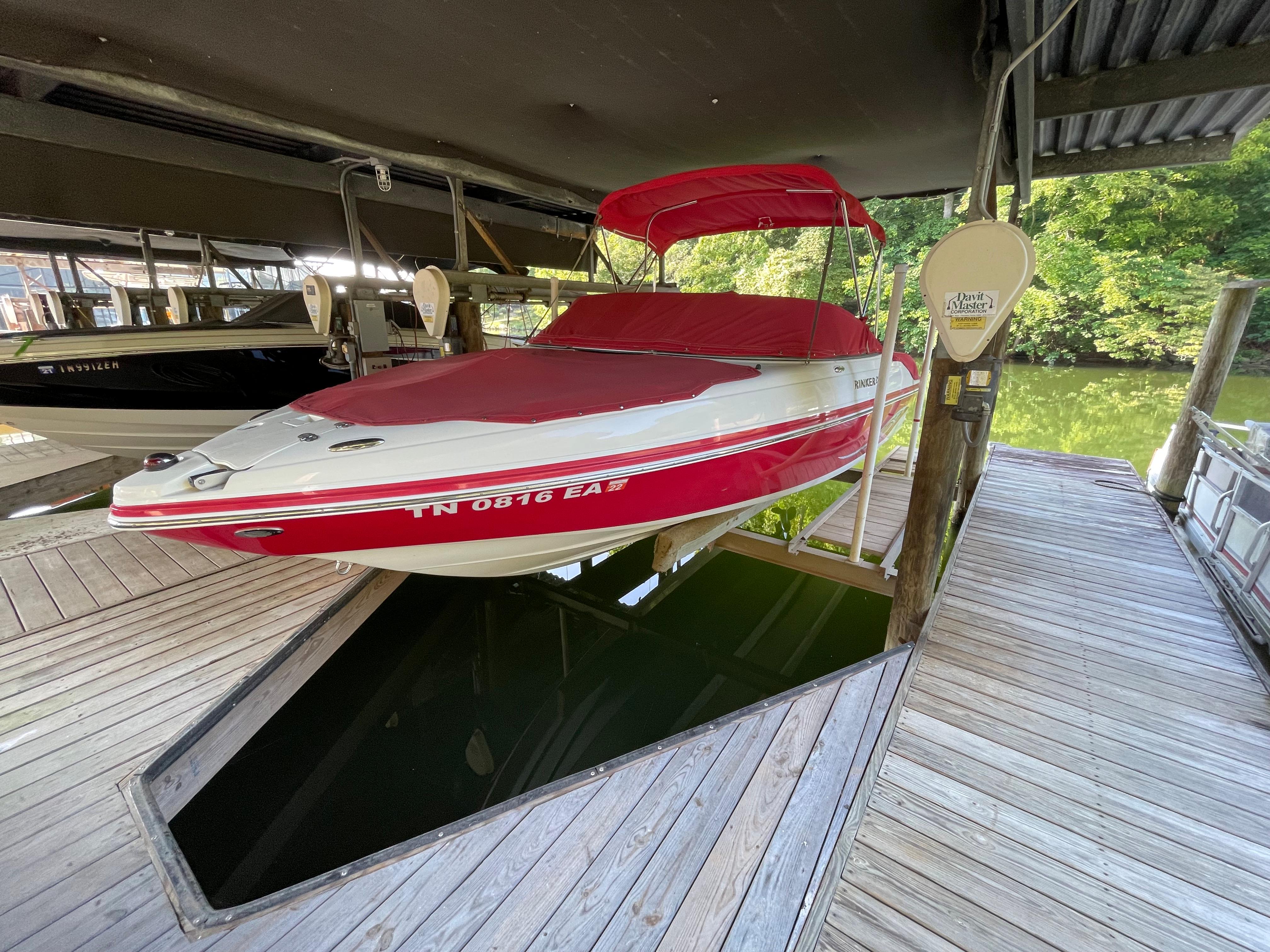 2006 Rinker 226 Captiva Bowrider | Yachts360