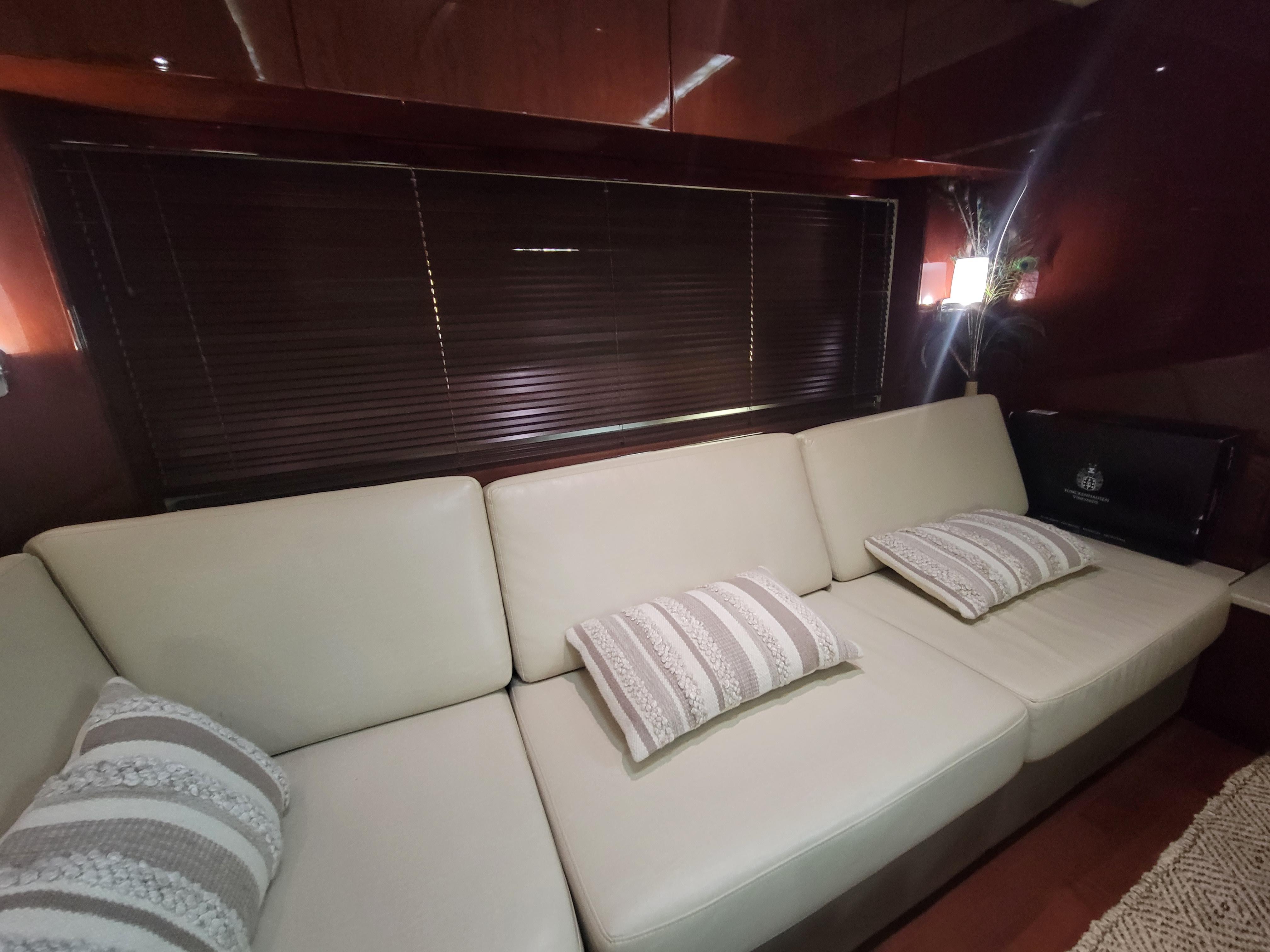 Naru Yacht for Sale | 55 Sea Ray Yachts Fort Lauderdale, FL | Denison ...