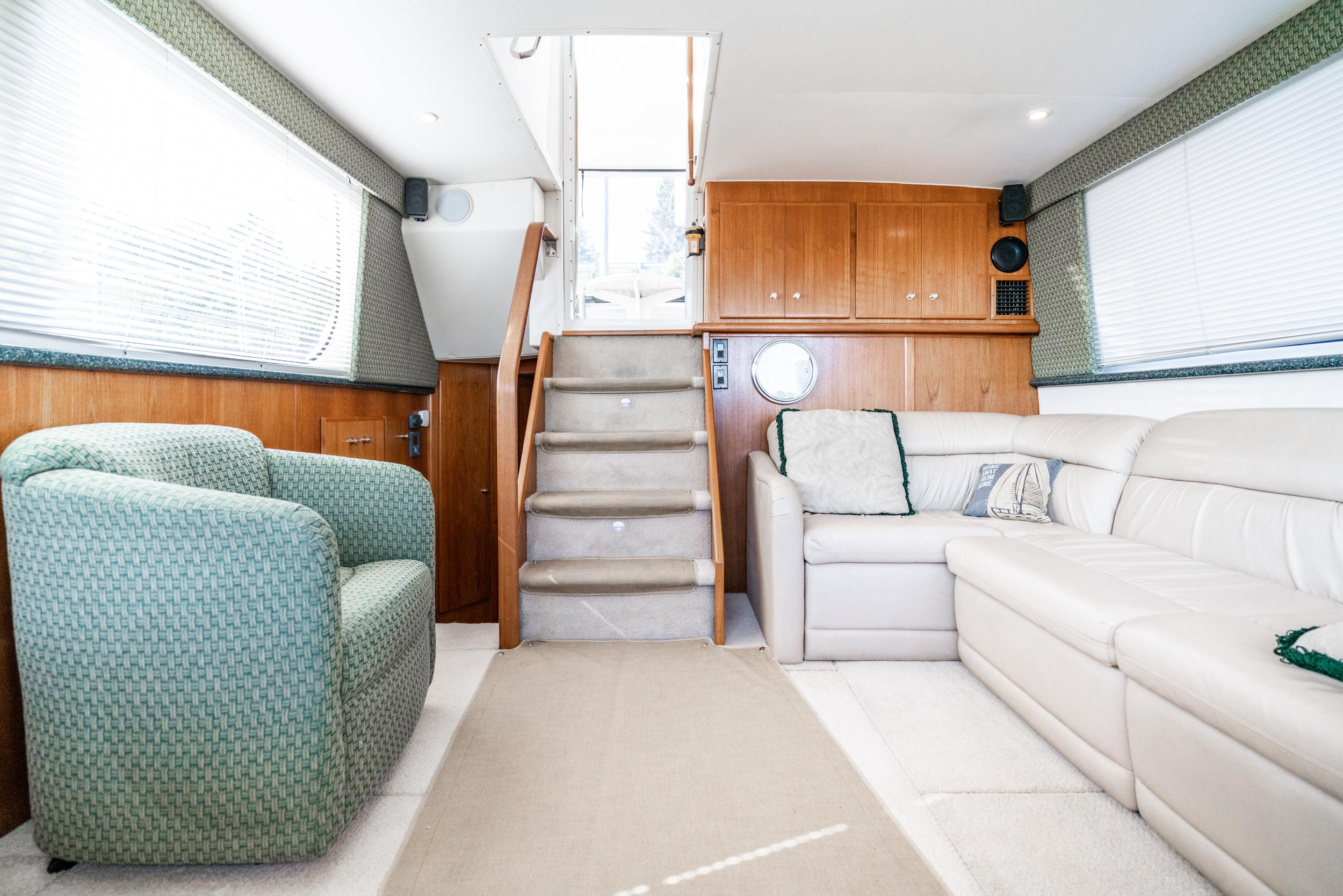 2000 42 Carver 406 Aft Cabin Motor Yacht Boats for Sale