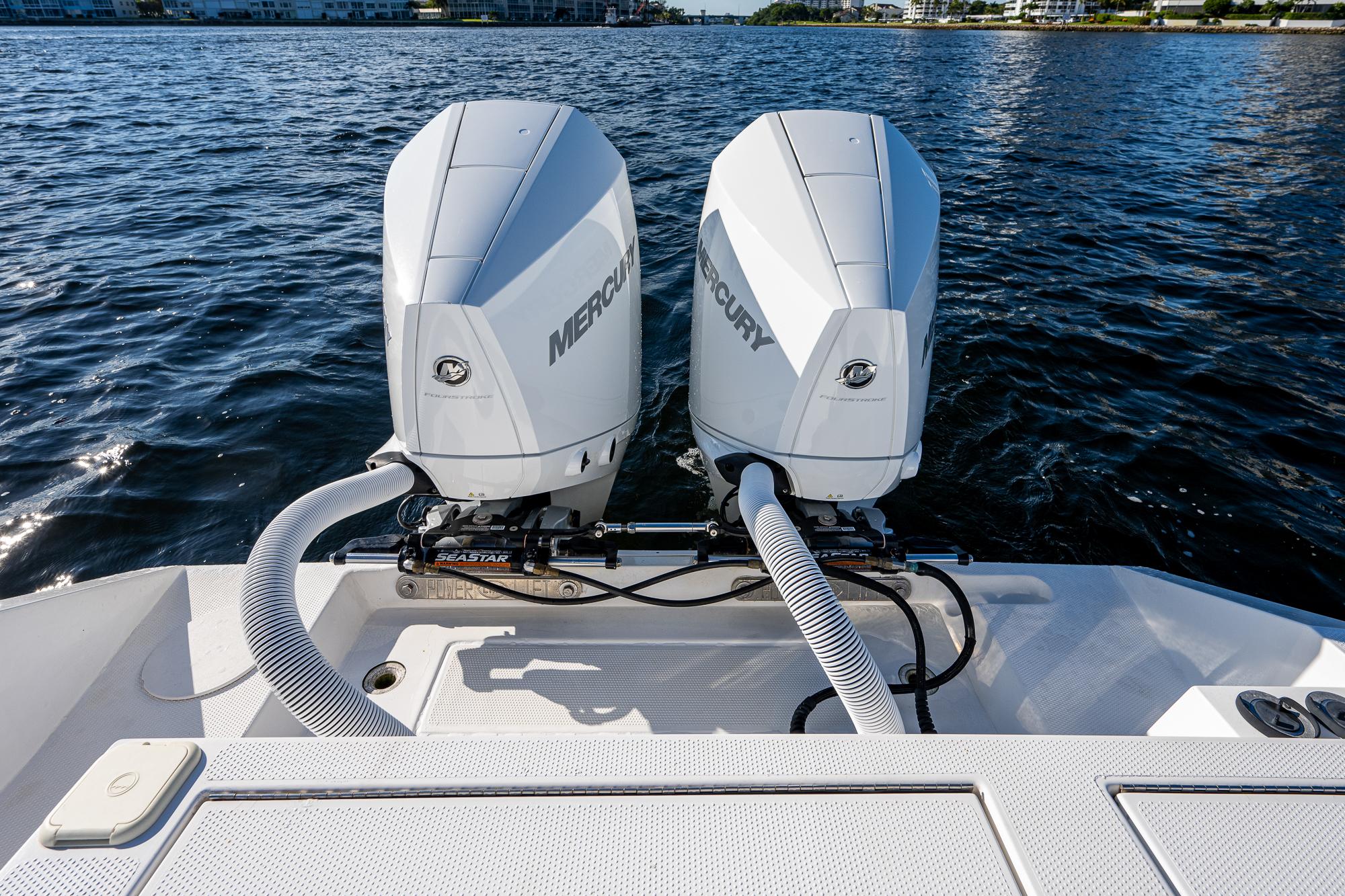 Tide Up Yacht for Sale | 31 Island Runner Yachts North Palm Beach, FL ...