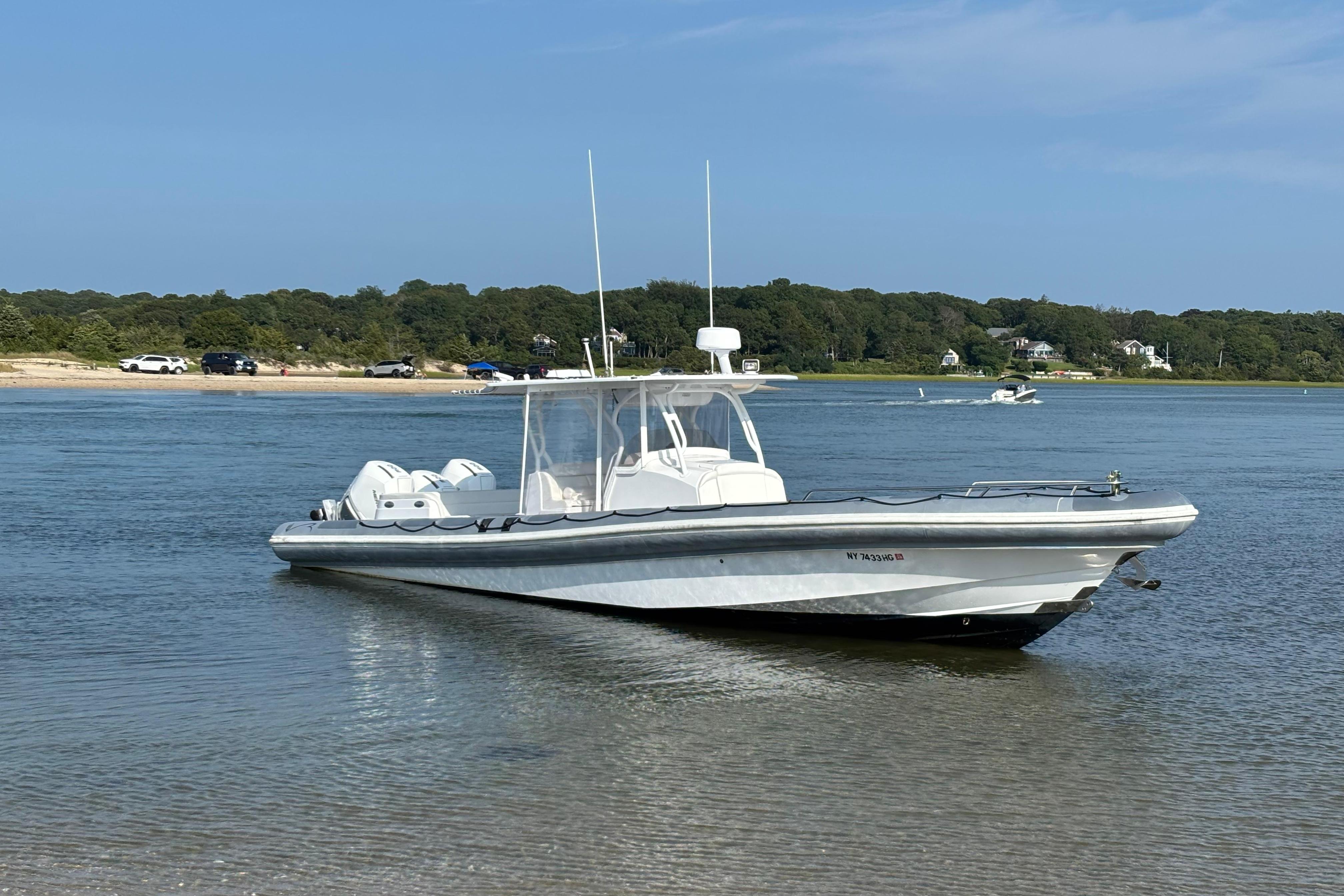 2015 Yellowfin 40 Center Console Yellowfin - South Jersey Yacht Sales