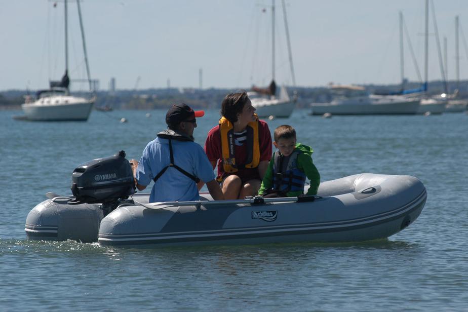 2025 Achilles LSR-310E - Onekama Marine Inc.