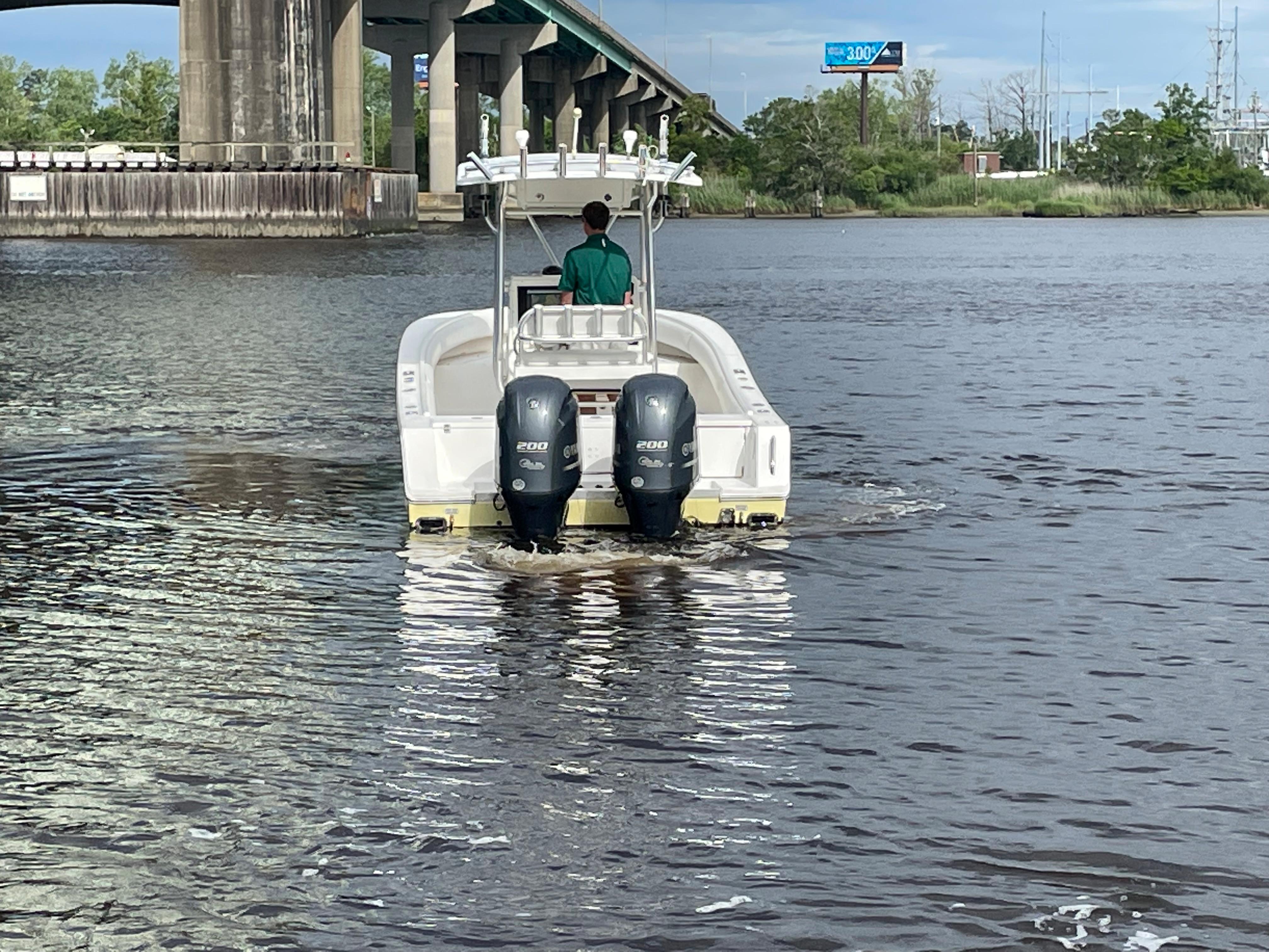 2006 24 Regulator 24 Forward Seating Boats for Sale