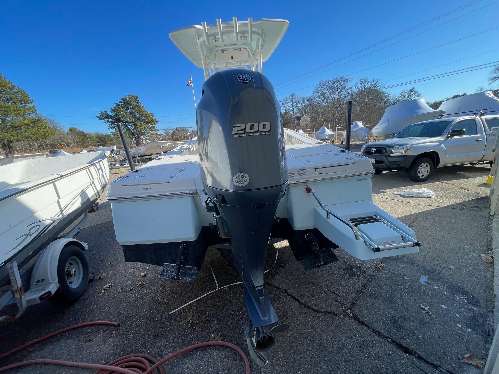 2022 Robalo 226 Cayman - Atlantic Boats