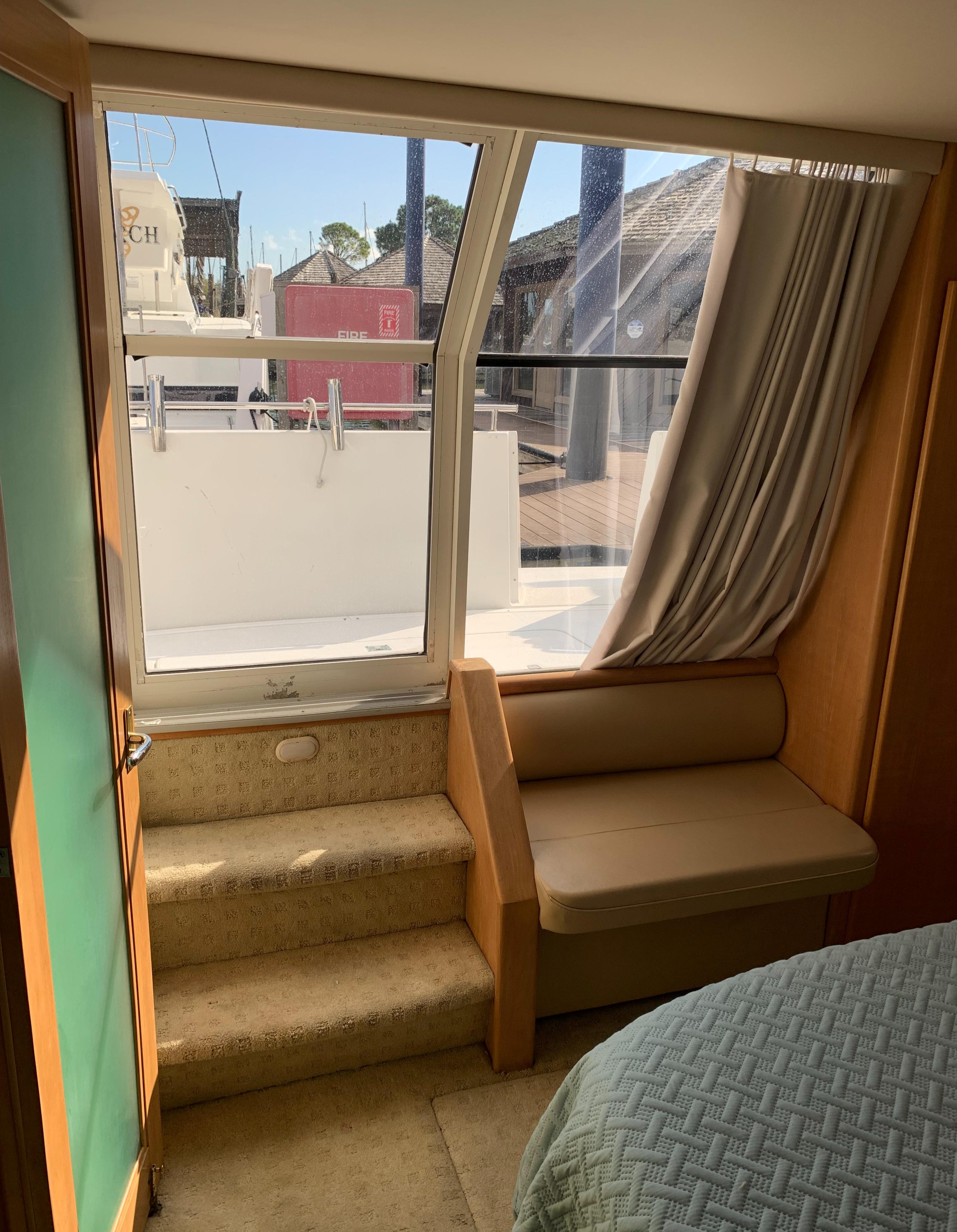 1997 50 Carver 500 Cockpit Motor Yacht Boats for Sale