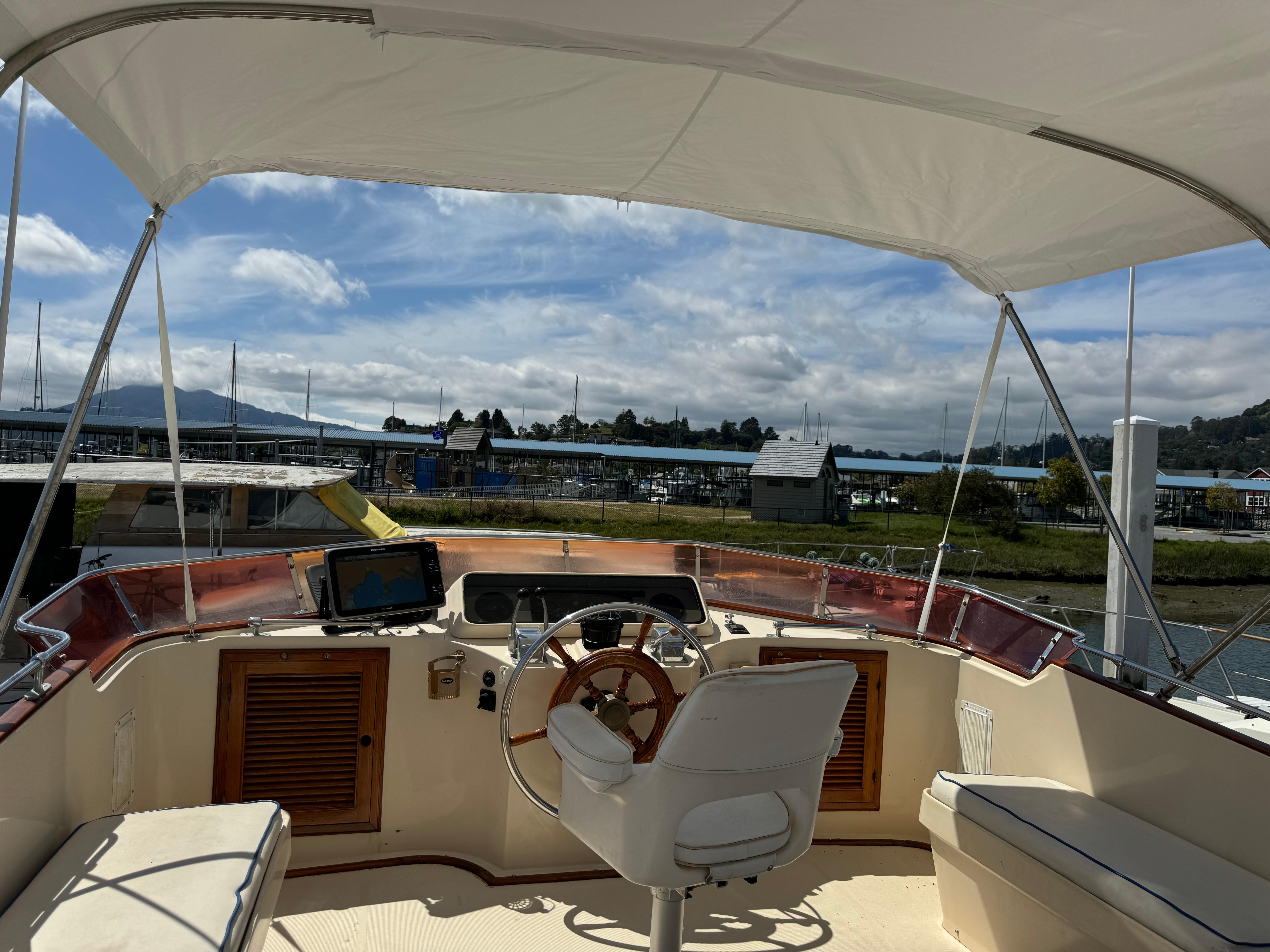 Kha-Shing-40-Spindrift-1983-San-Rafael-CA-9235763