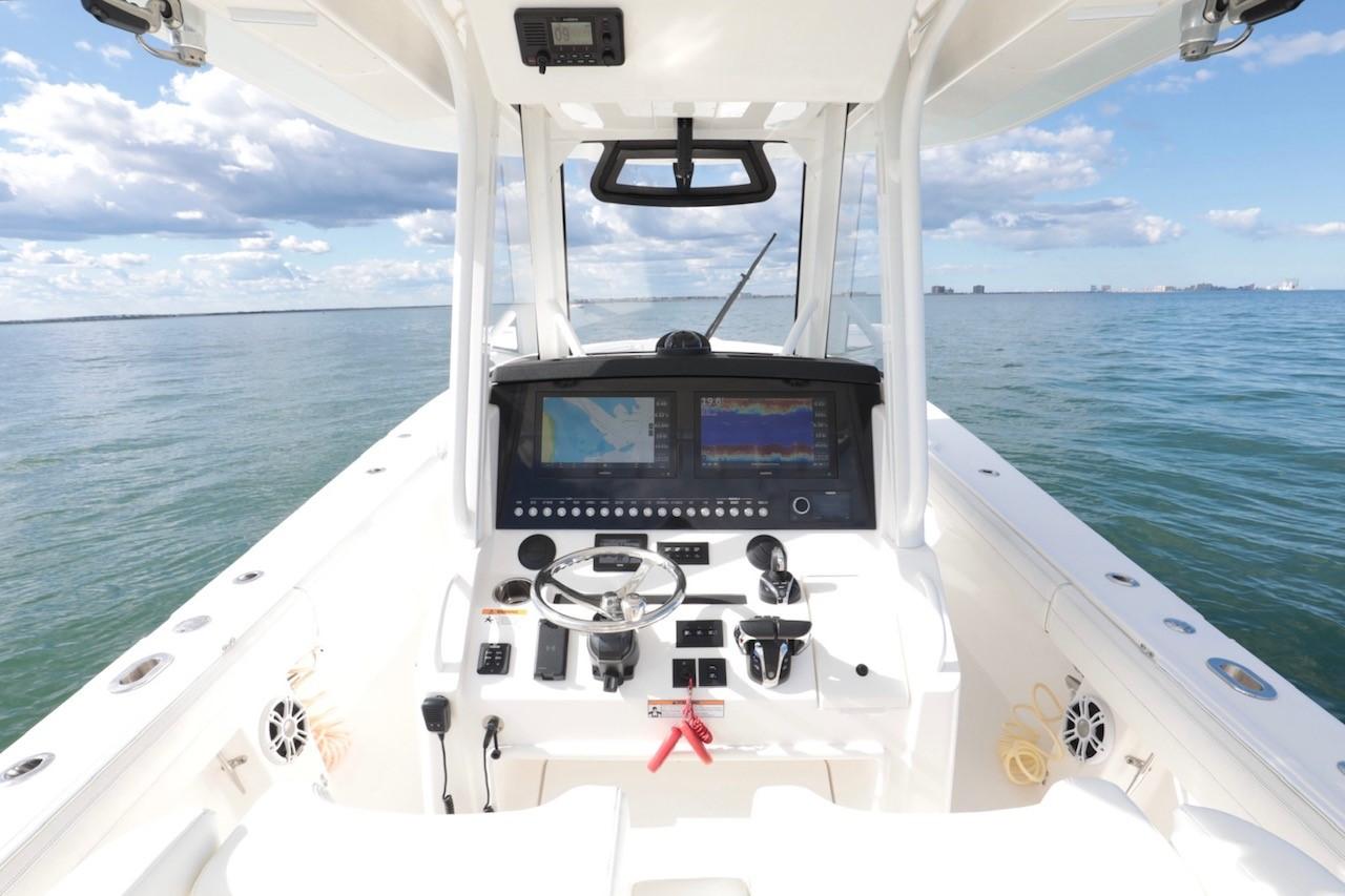 2021 Regulator 34 Center Console - South Jersey Yacht Sales