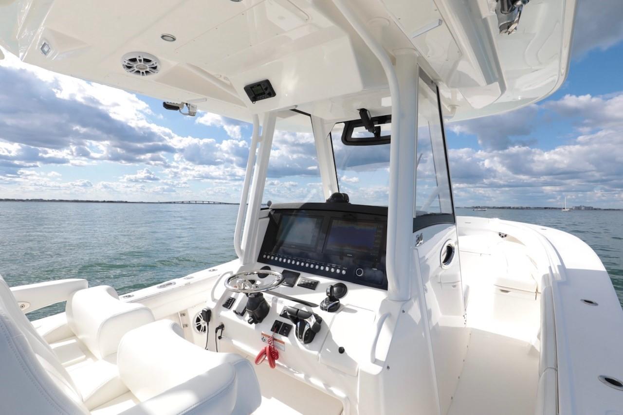2021 Regulator 34 Center Console - South Jersey Yacht Sales