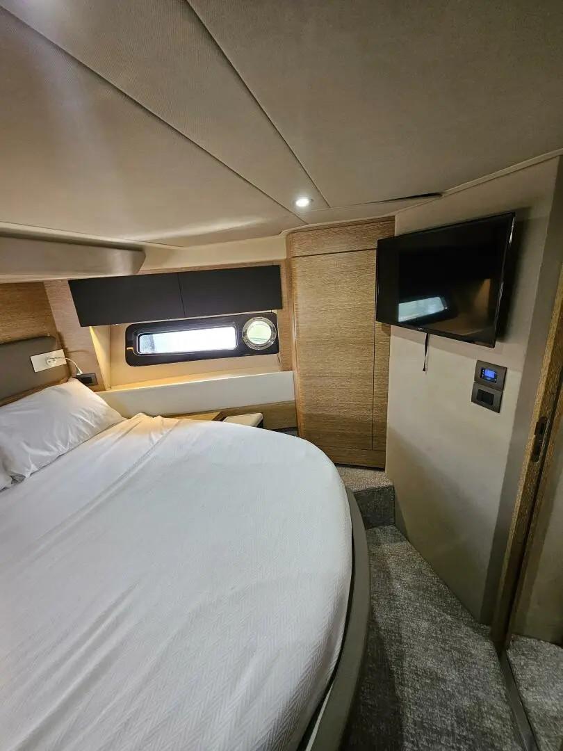 2015 Azimut 50 Flybridge - FLY Yachts