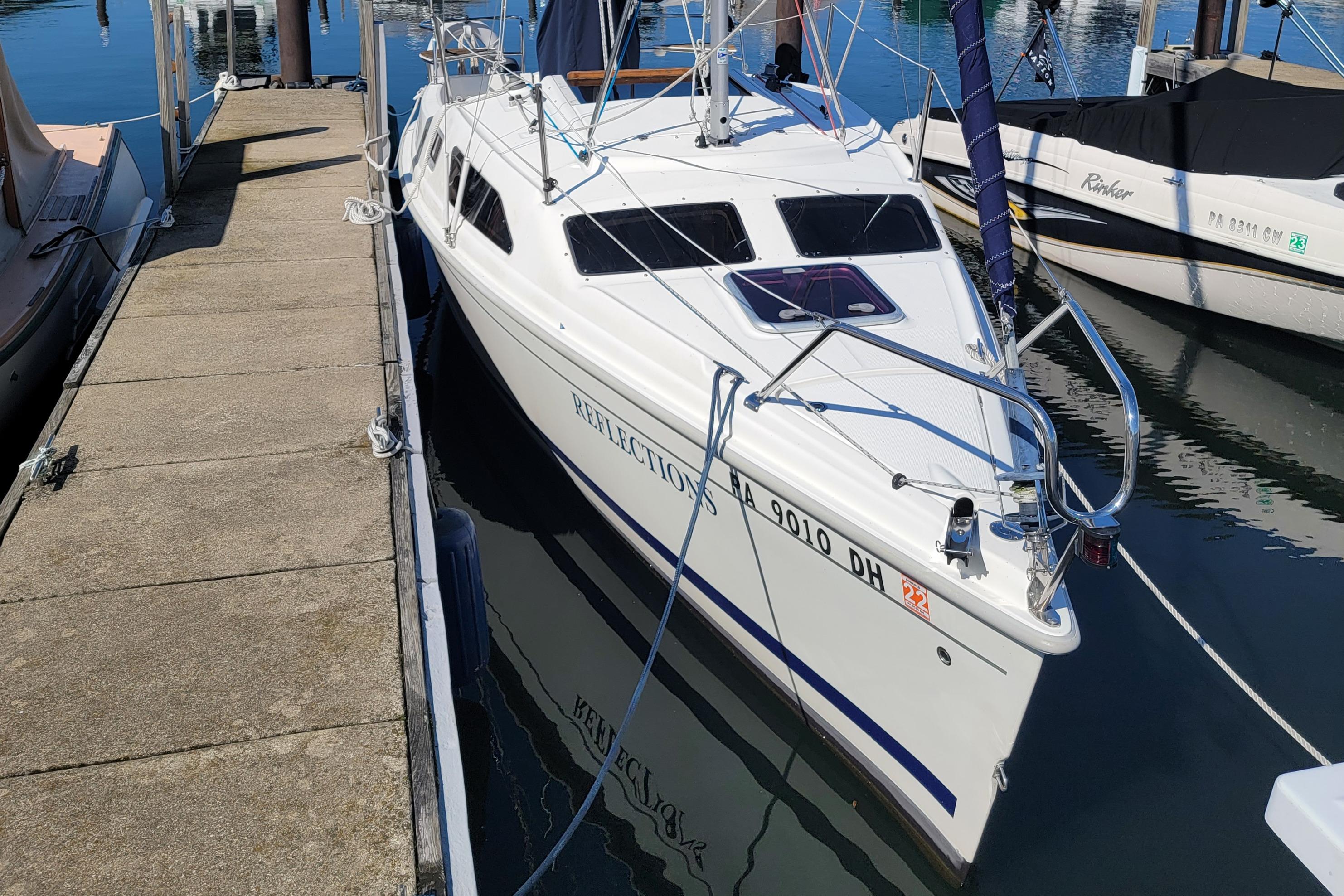 2005 Hunter 250 | Yachts360