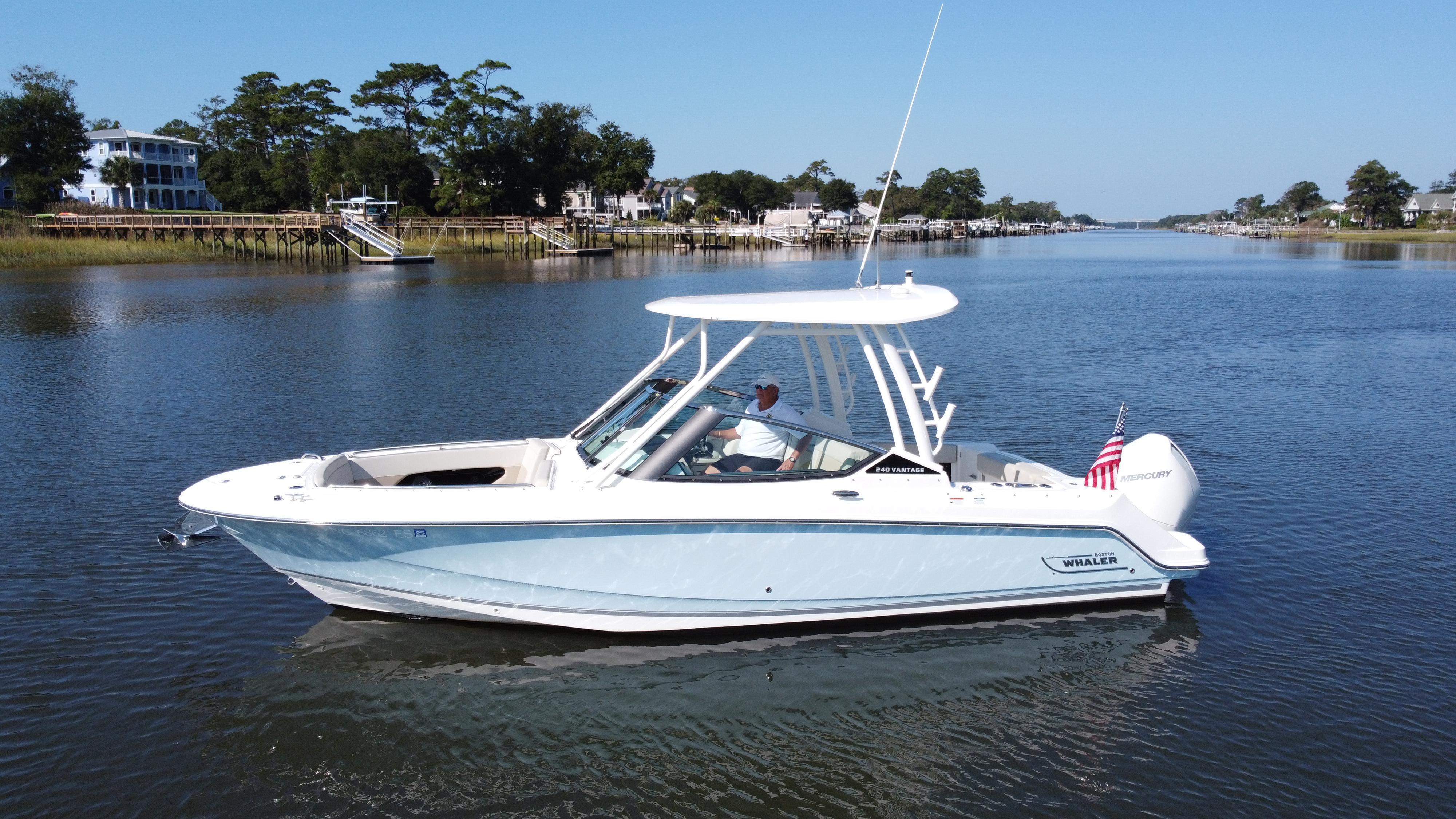 2021 24 Boston Whaler 240 Vantage Boats for Sale