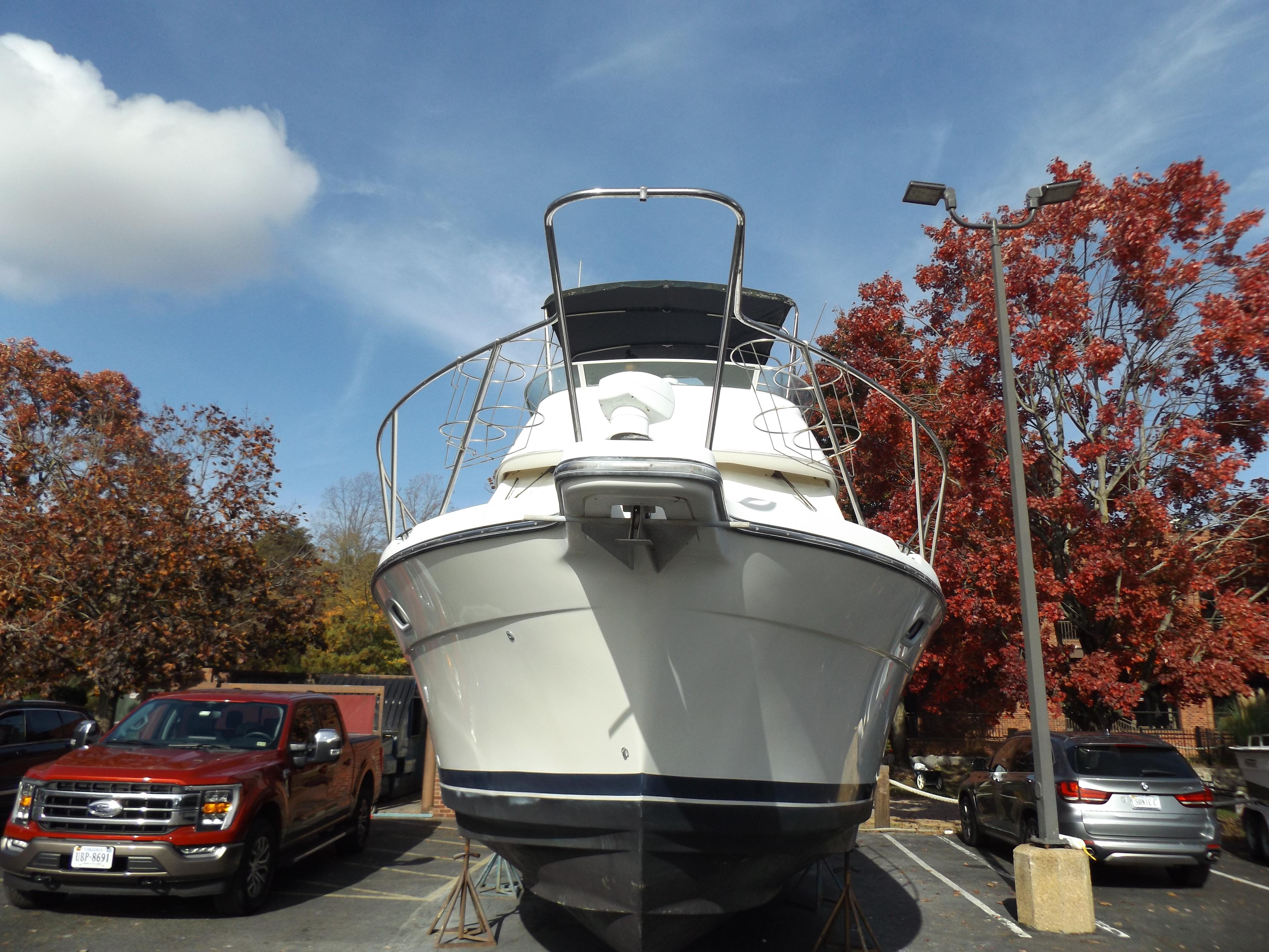 2000 Bayliner 4087 Aft Cabin Motoryacht - Florida Yachts International