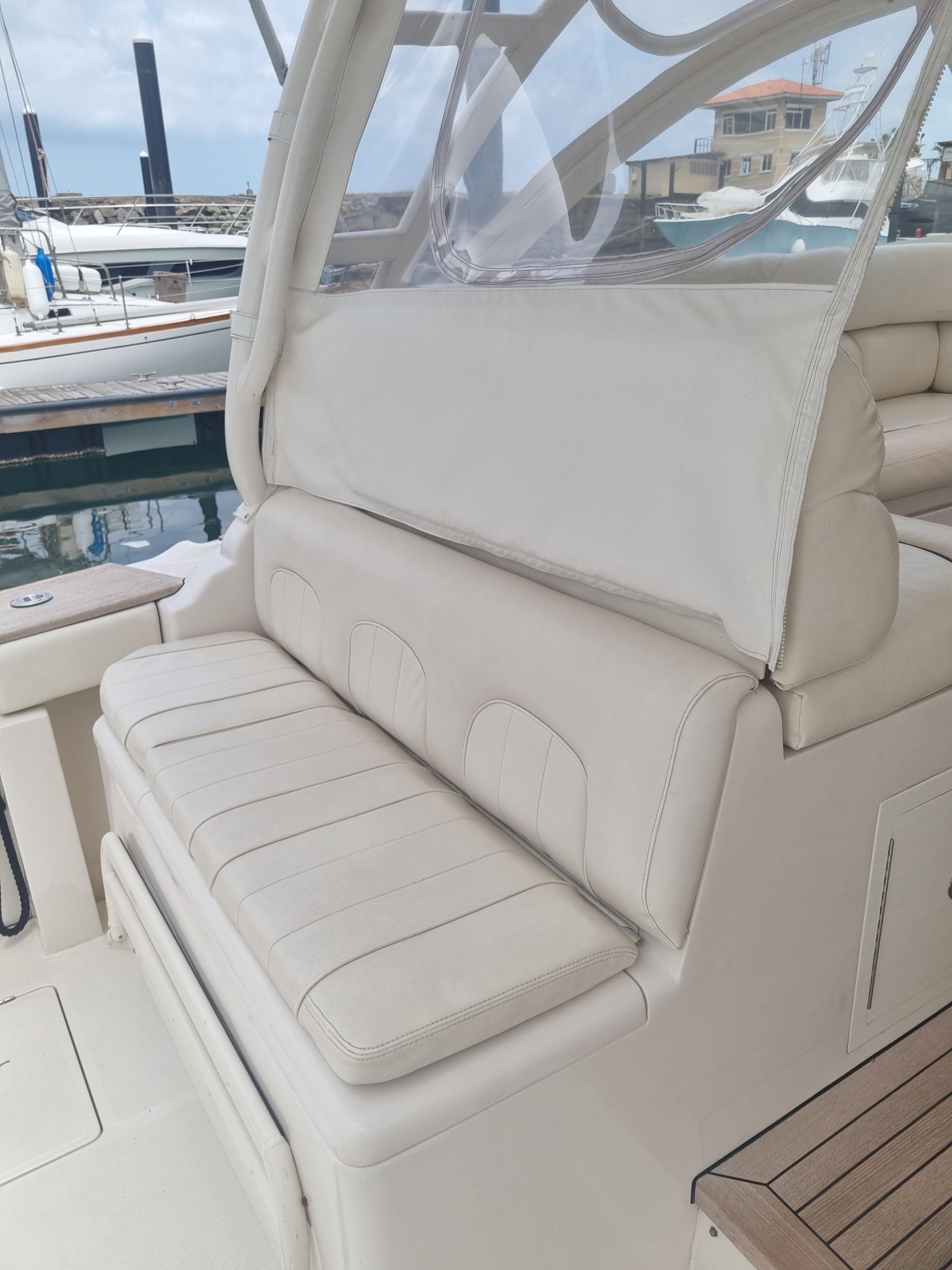 Yacht for Sale | 39 Jupiter Yachts Panama, Panama | Denison Yacht Sales