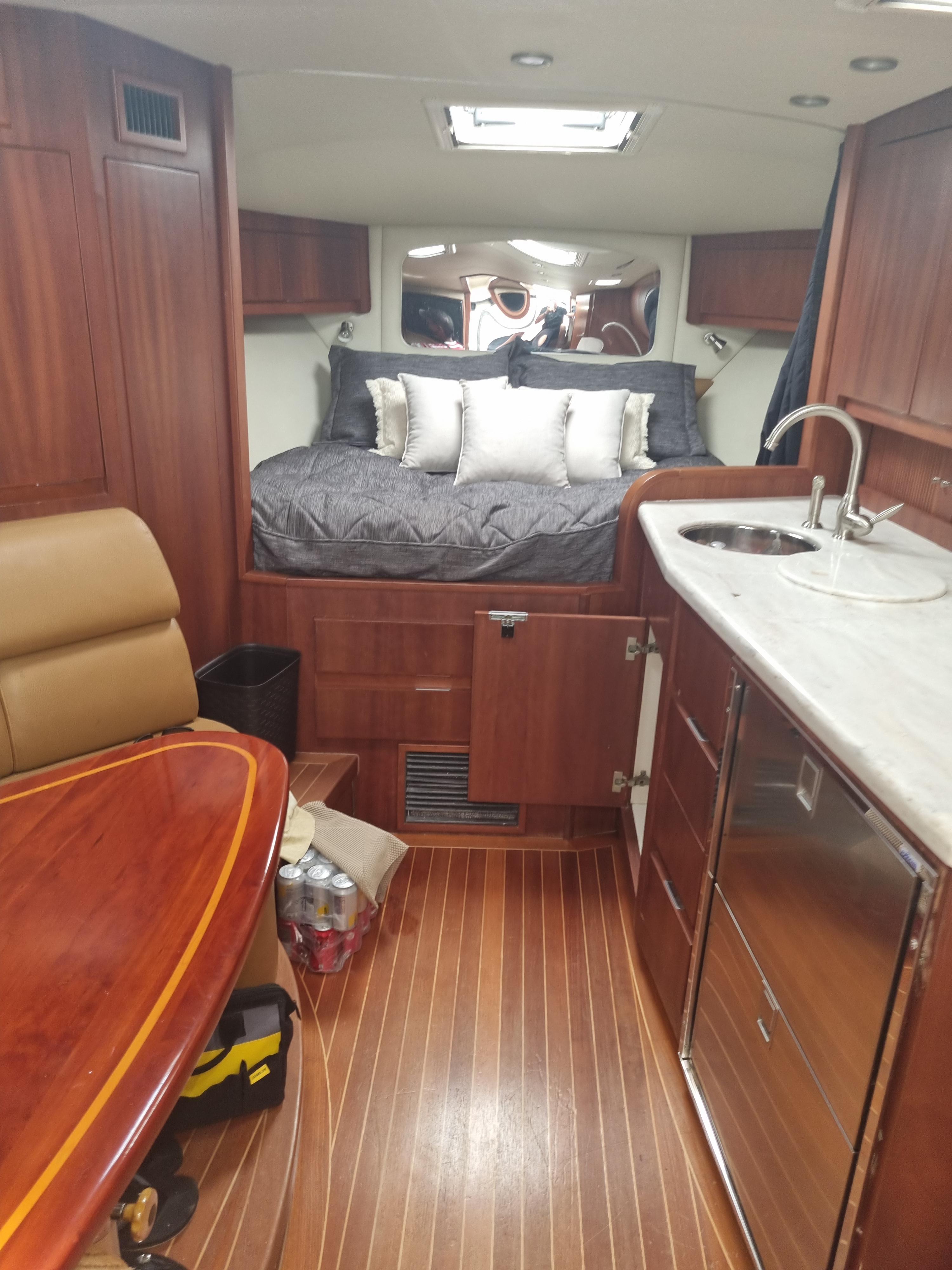 Yacht for Sale | 39 Jupiter Yachts Panama, Panama | Denison Yacht Sales