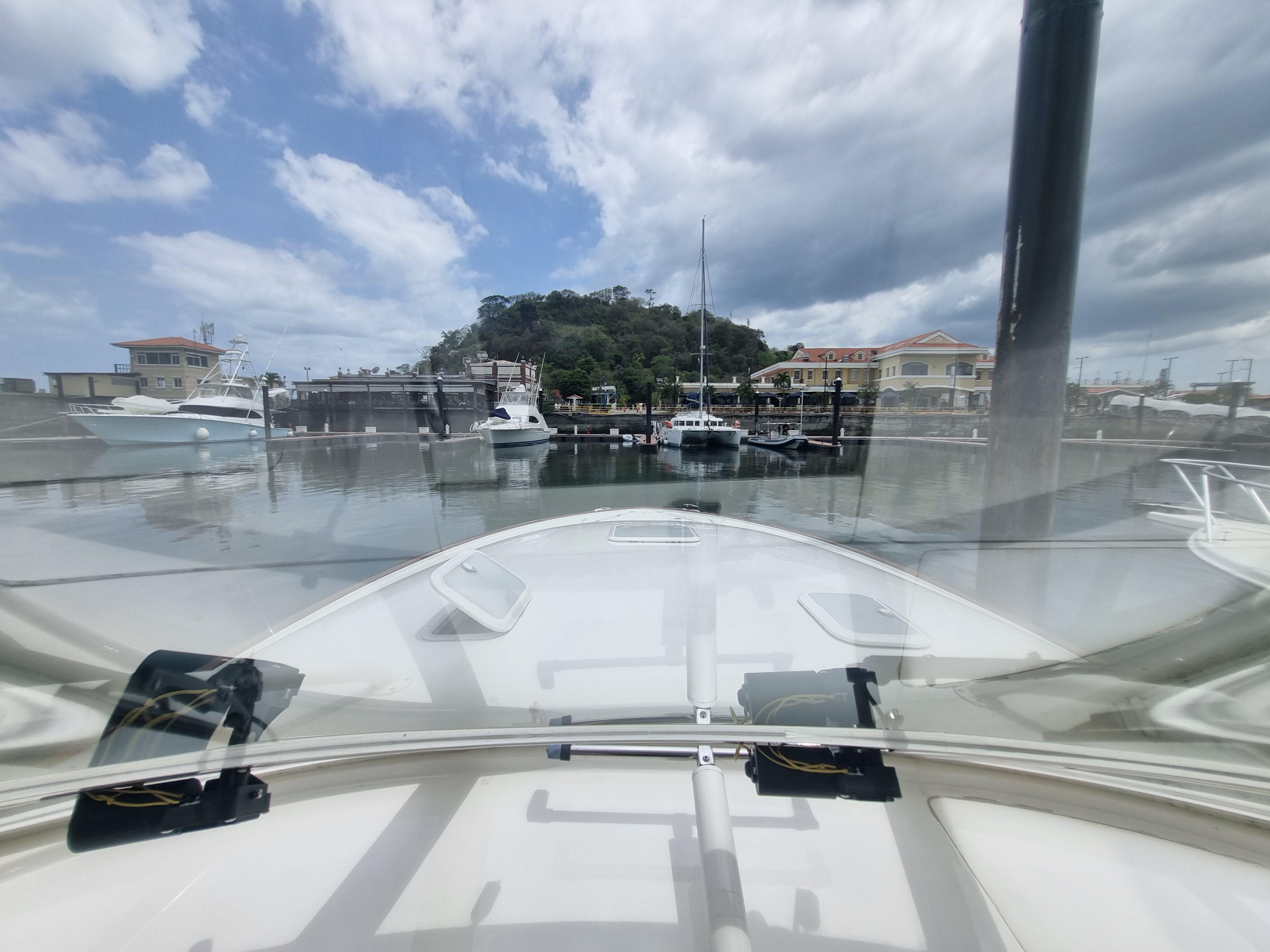 Yacht for Sale | 39 Jupiter Yachts Panama, Panama | Denison Yacht Sales