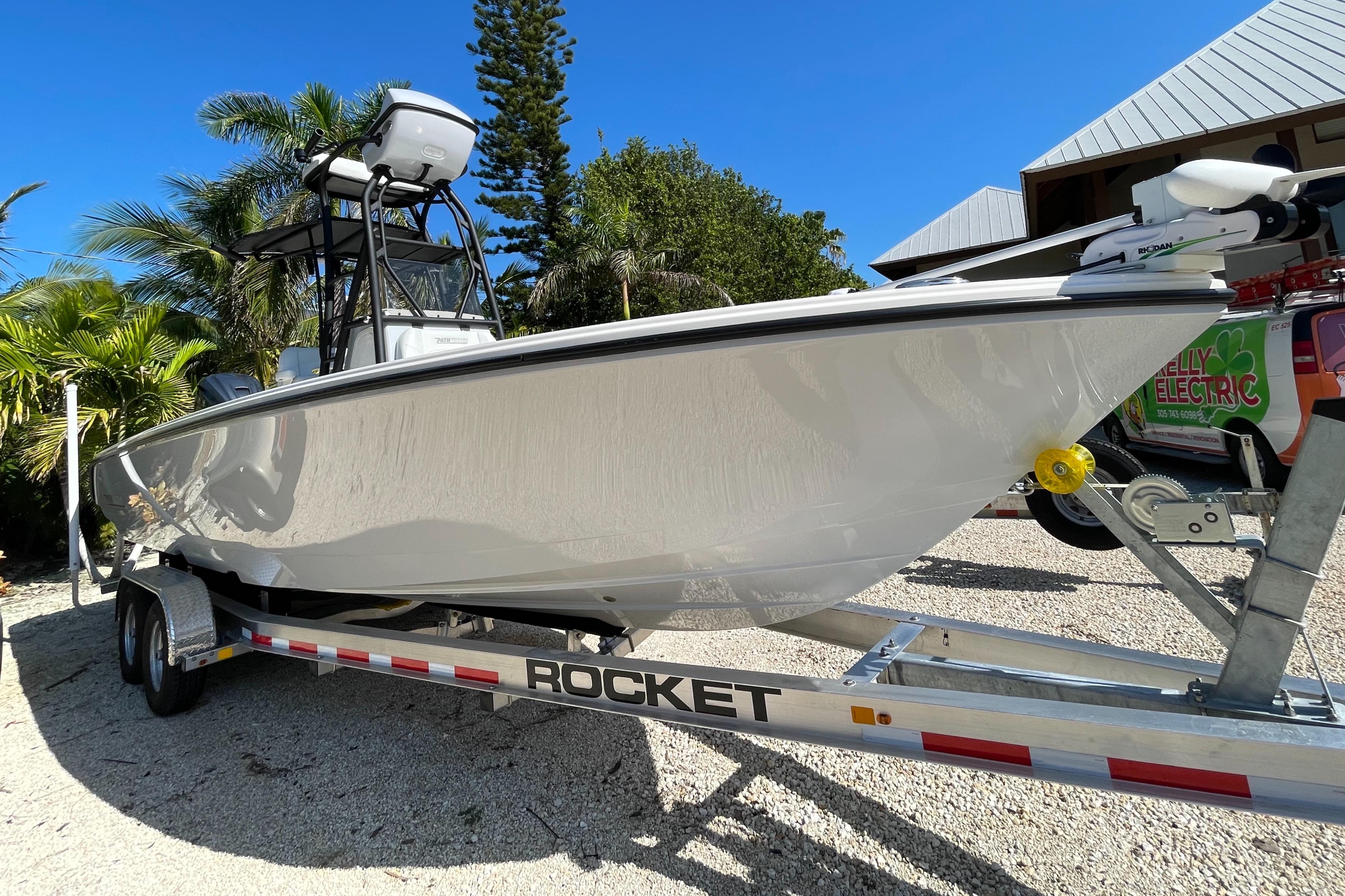 Yacht for Sale | 27 Pathfinder Yachts Marathon, FL | Denison Yacht Sales