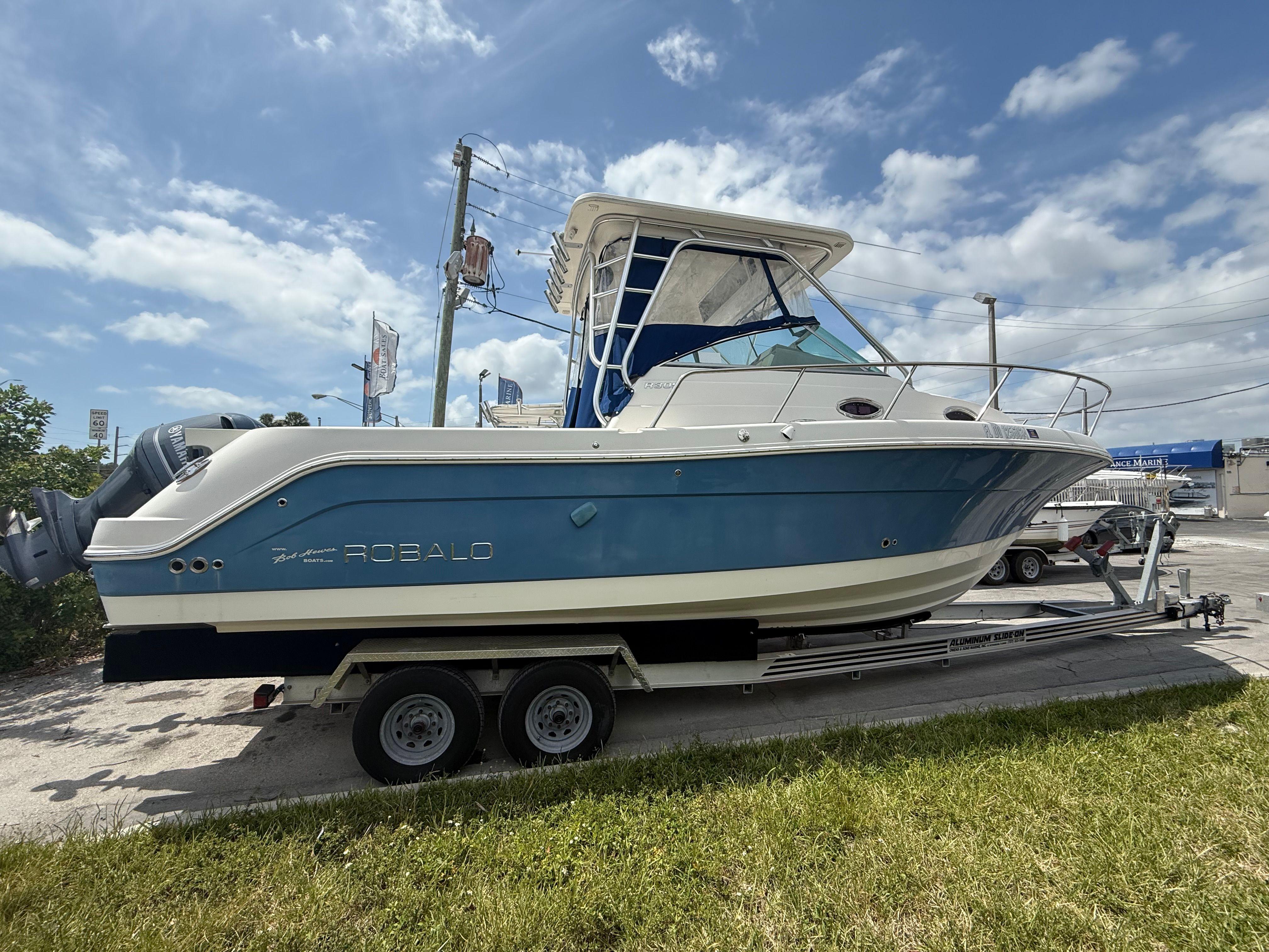 2015 Robalo R305 - South Jersey Yacht Sales