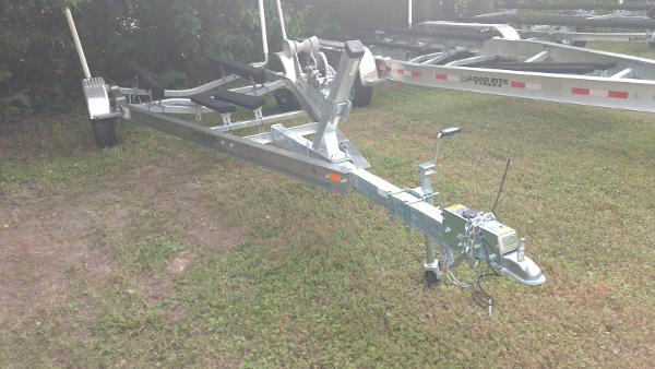 New 2025 LOAD RITE TRAILERS LR-AB183600102TB1 Aluminum Tandem Torsion ...
