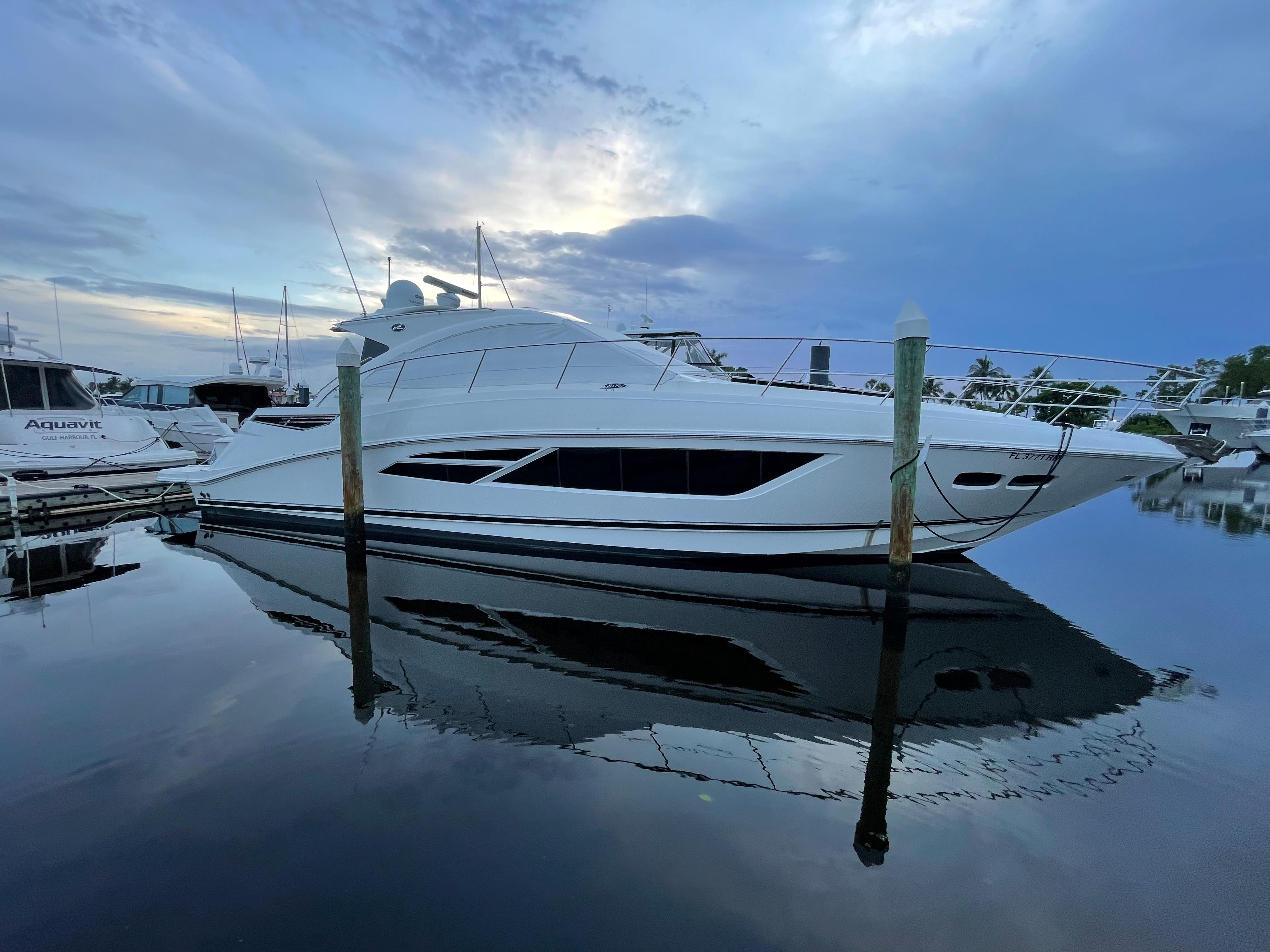 2016 Sea Ray Sundancer 510 | Yachts360