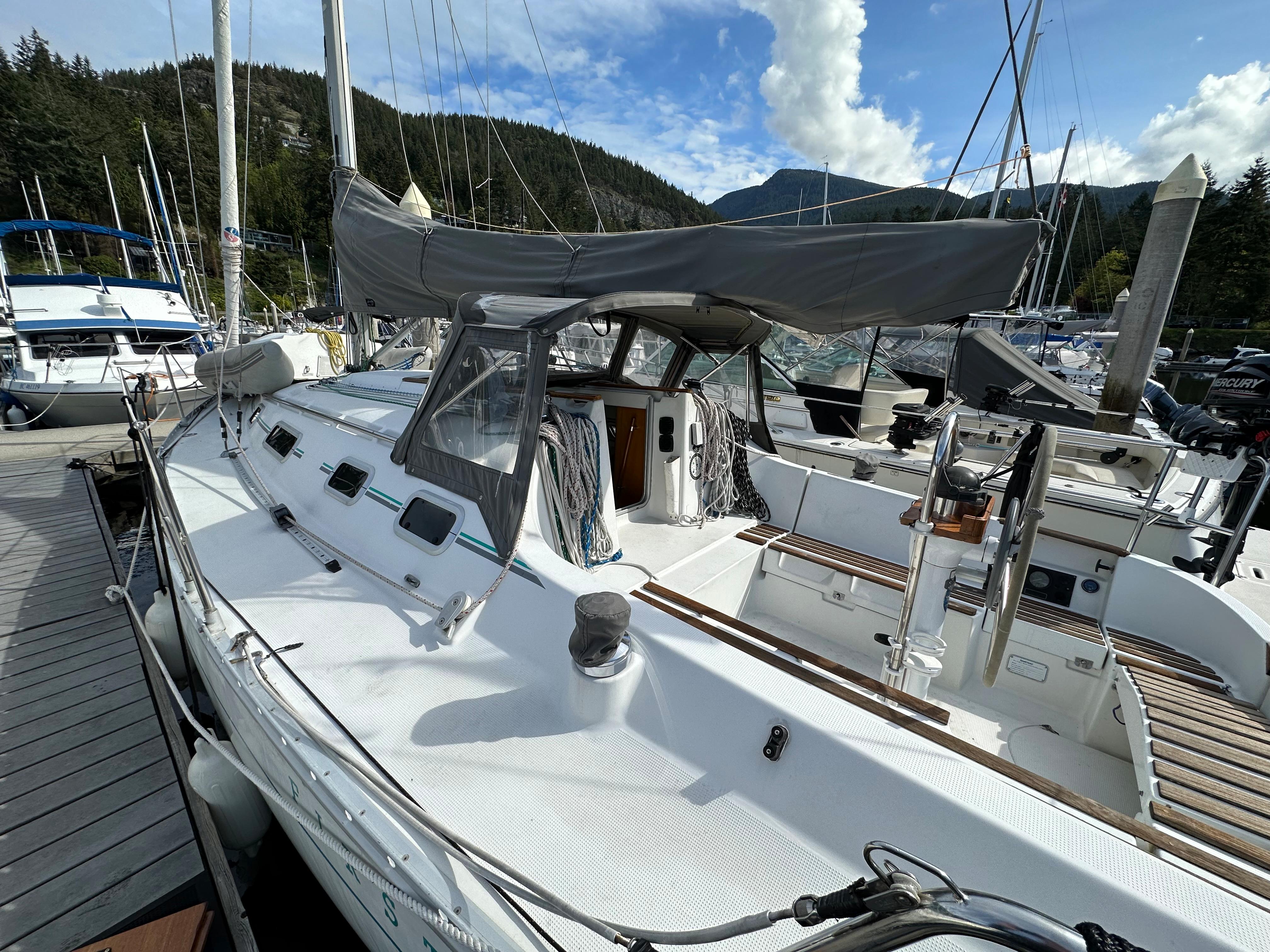 Beneteau First 310 1991 in Vancouver, BC | Offered by Grand Yachts