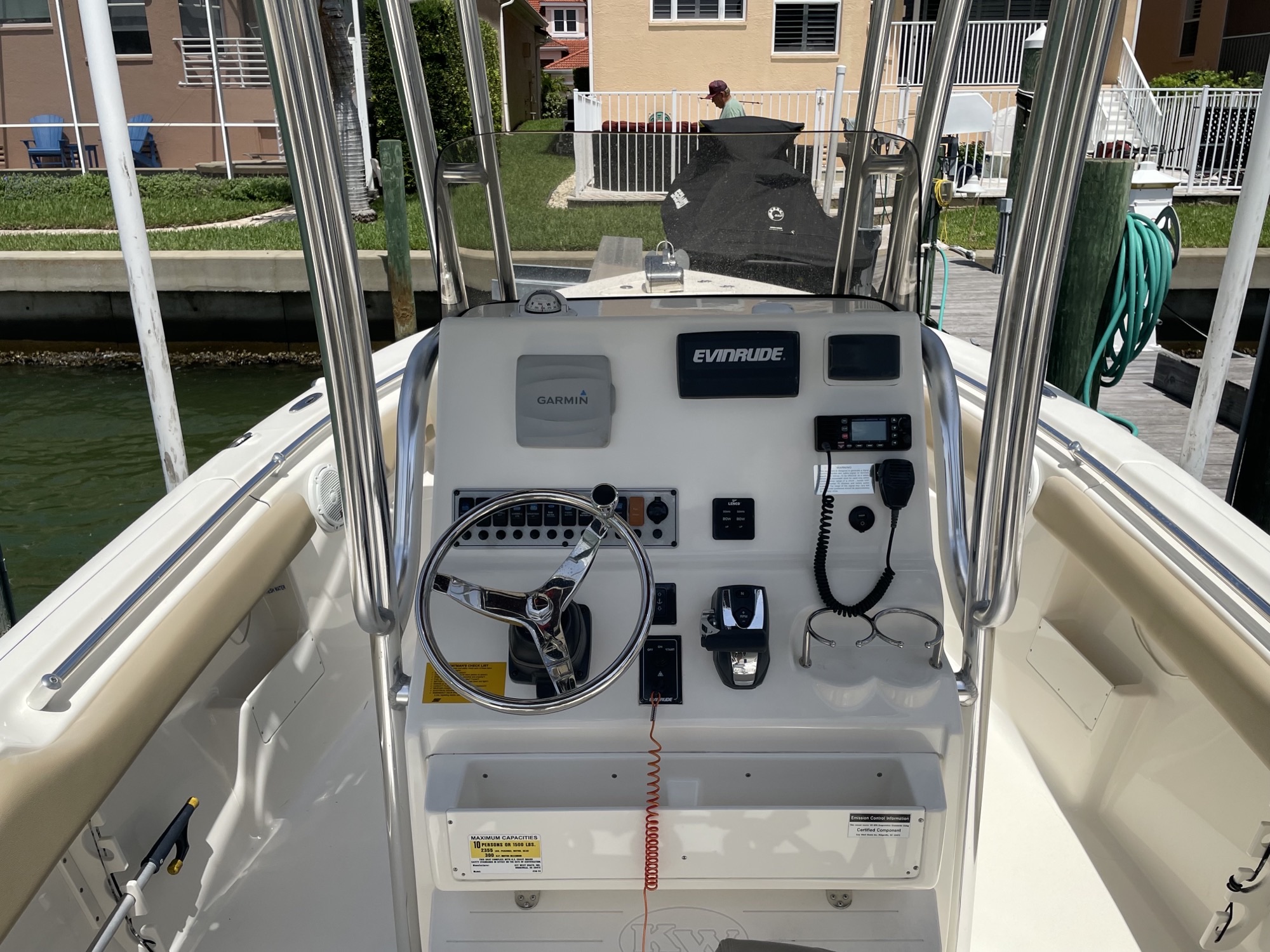 2015 Key West 240 Center Console | Yachts360
