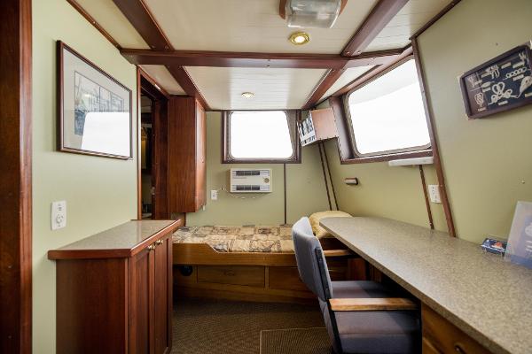 Whangarei Engineering EX NZ NAVY VESSEL - Freedom Marine