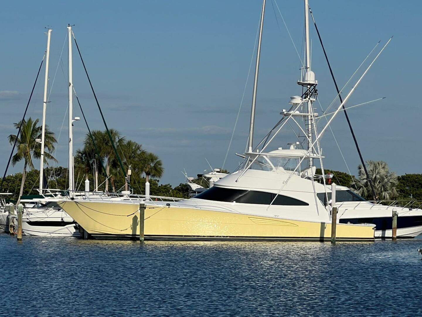 2022 Viking 68 Convertible El Dorado