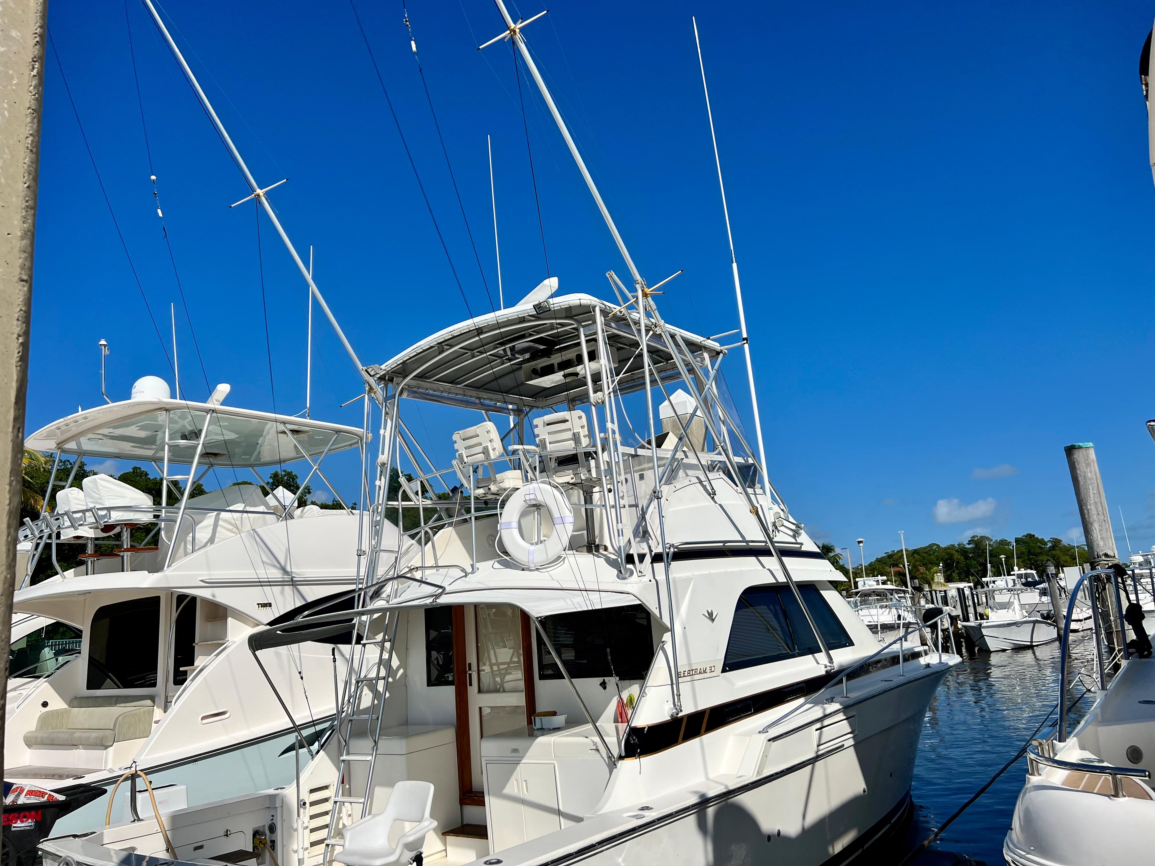 1987 37 Bertram 37 Convertible Boats for Sale