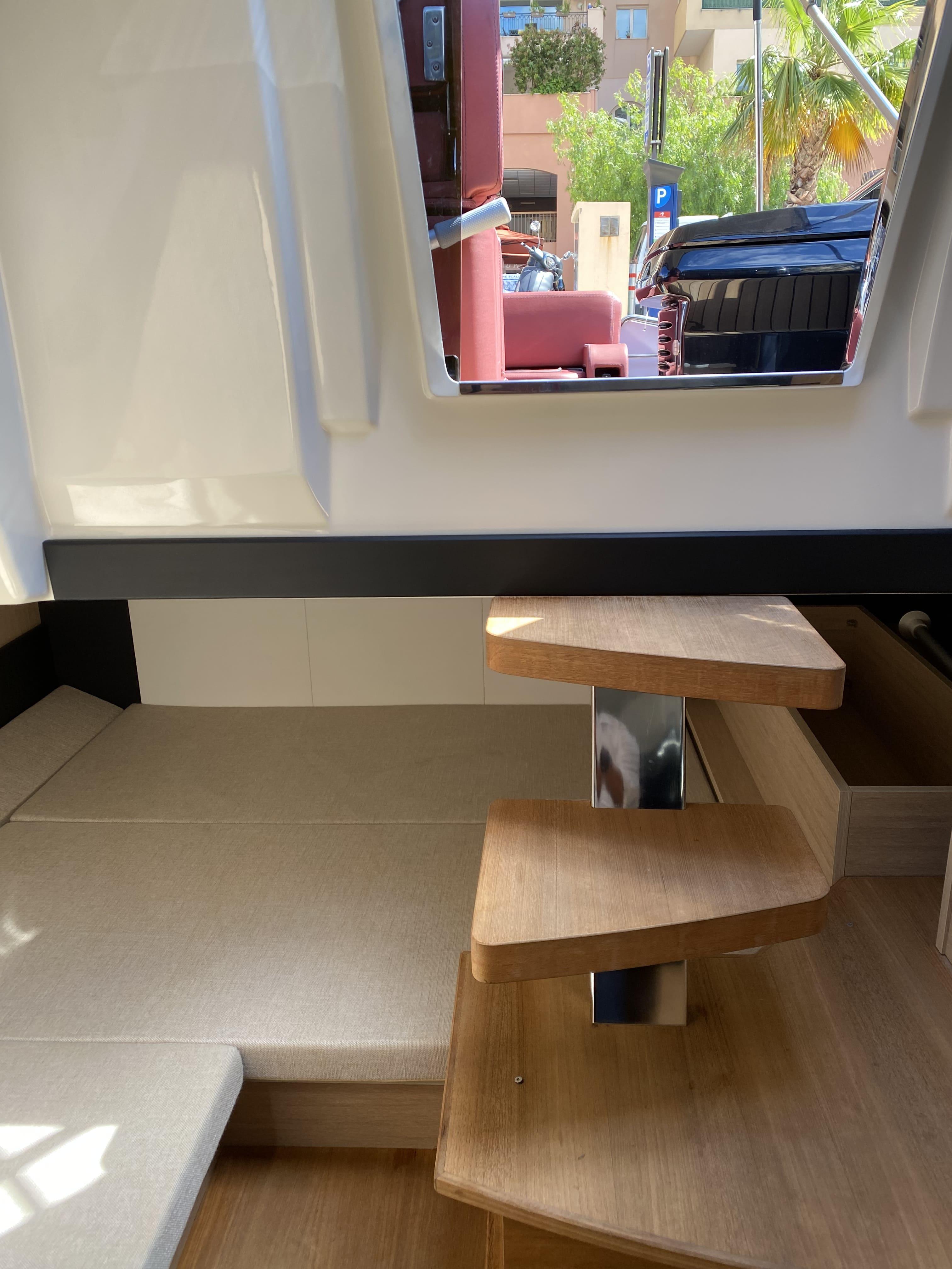 Cranchi E30 Endurance 2021 "Toro Loco" | HMY Yachts