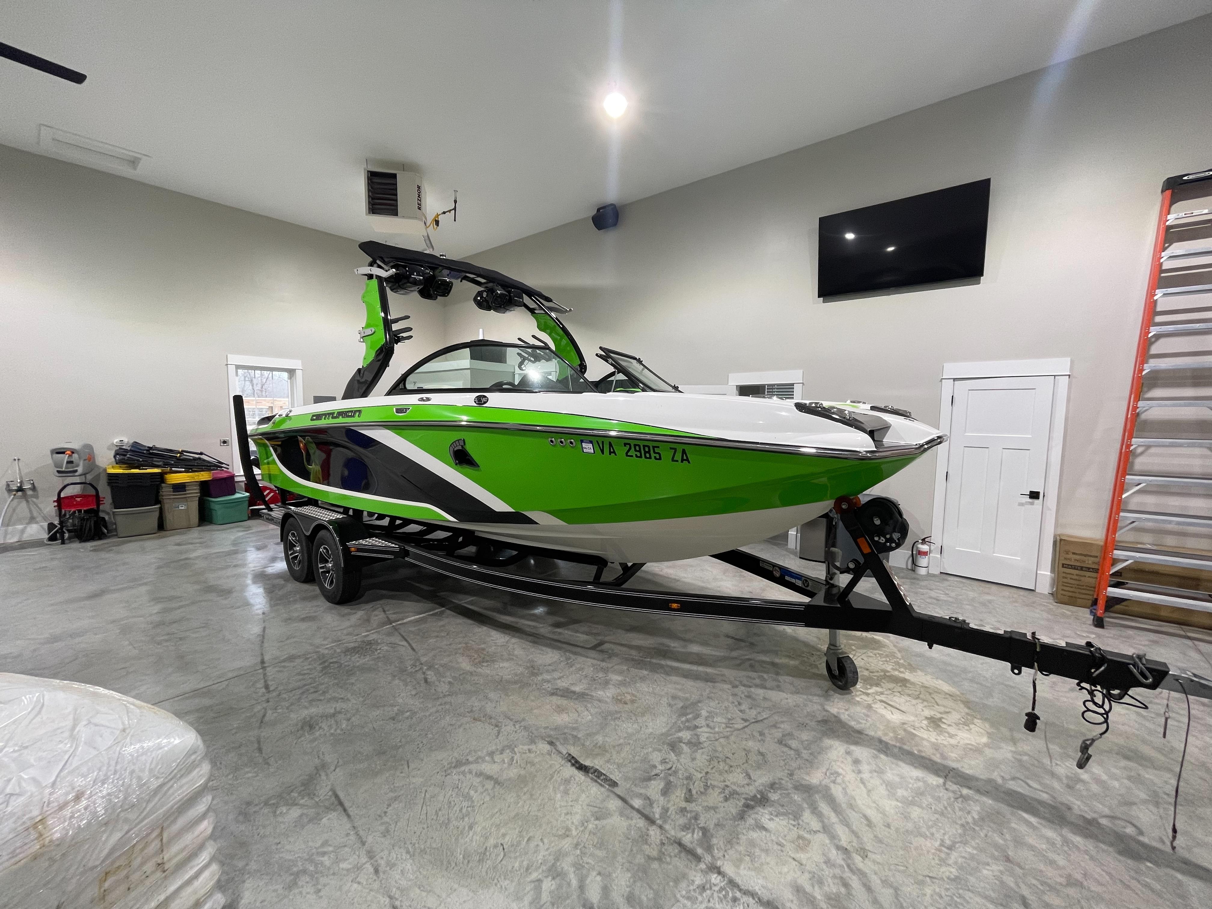 2016 Centurion Enzo FS33 | Dominion Yachts