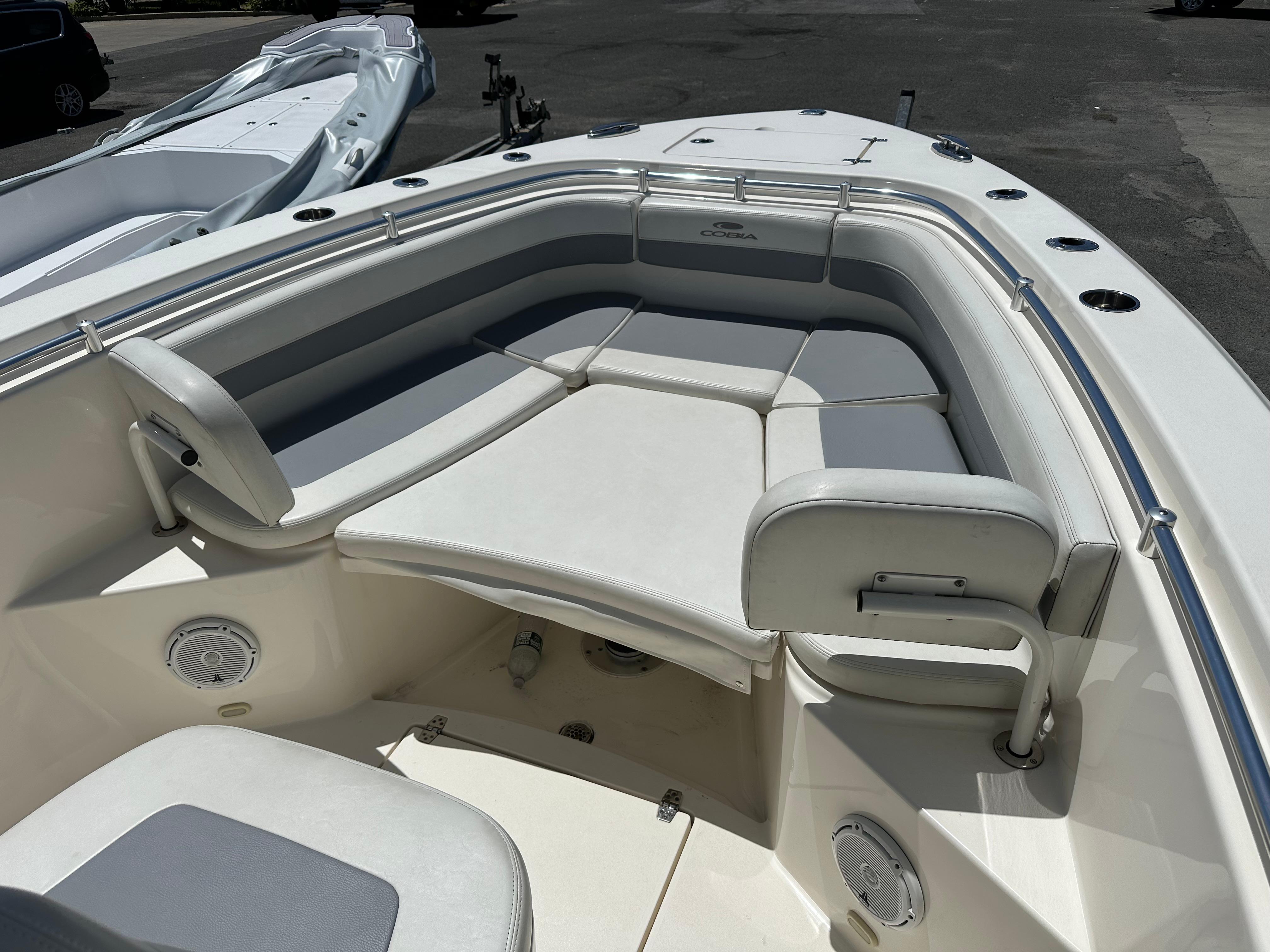 Yacht for Sale | 28 Cobia Yachts Lindenhurst, NY | Denison Yacht Sales