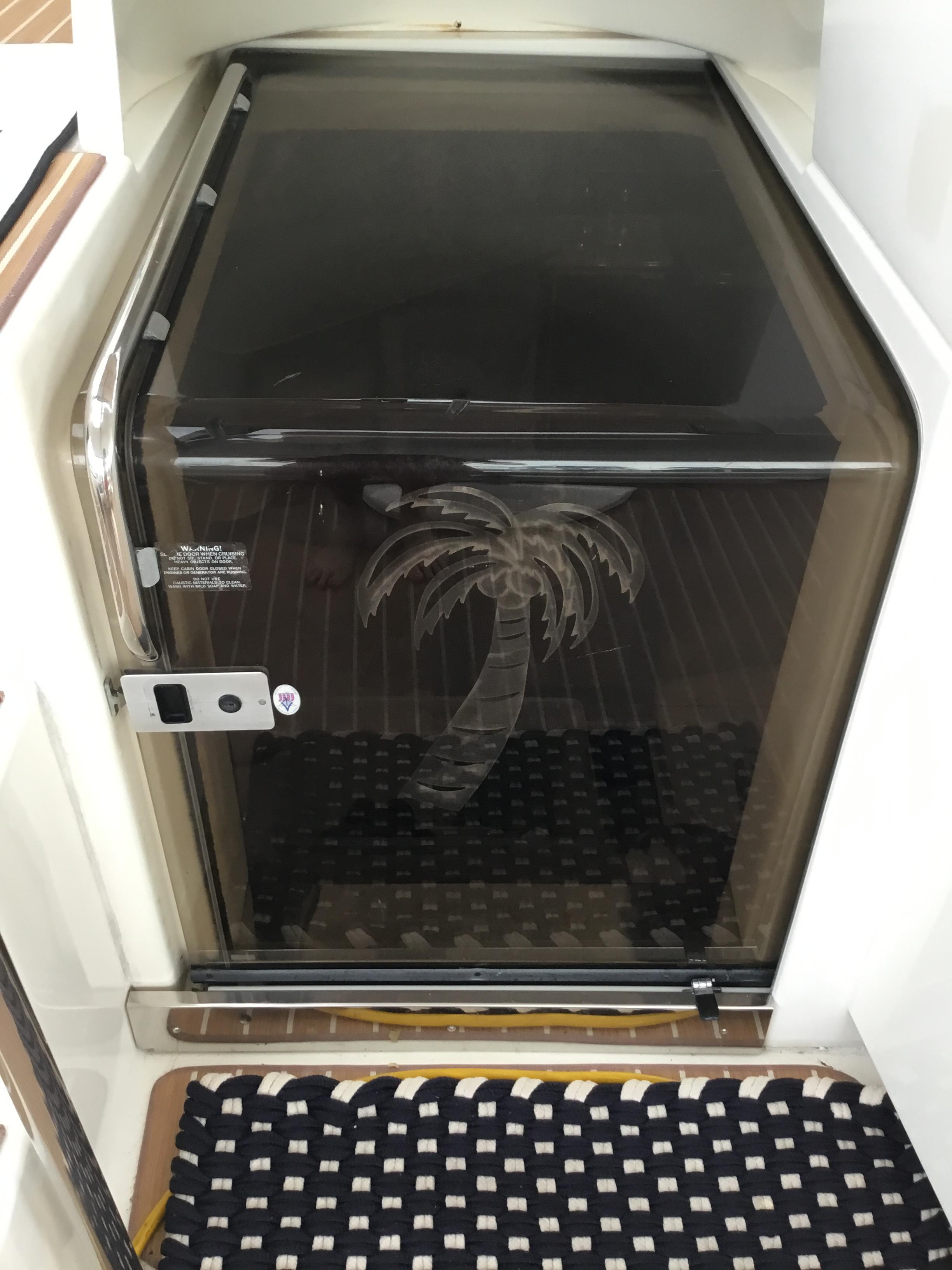 Dog House Yacht for Sale | 42 Sea Ray Yachts Punta Gorda, FL | Denison ...