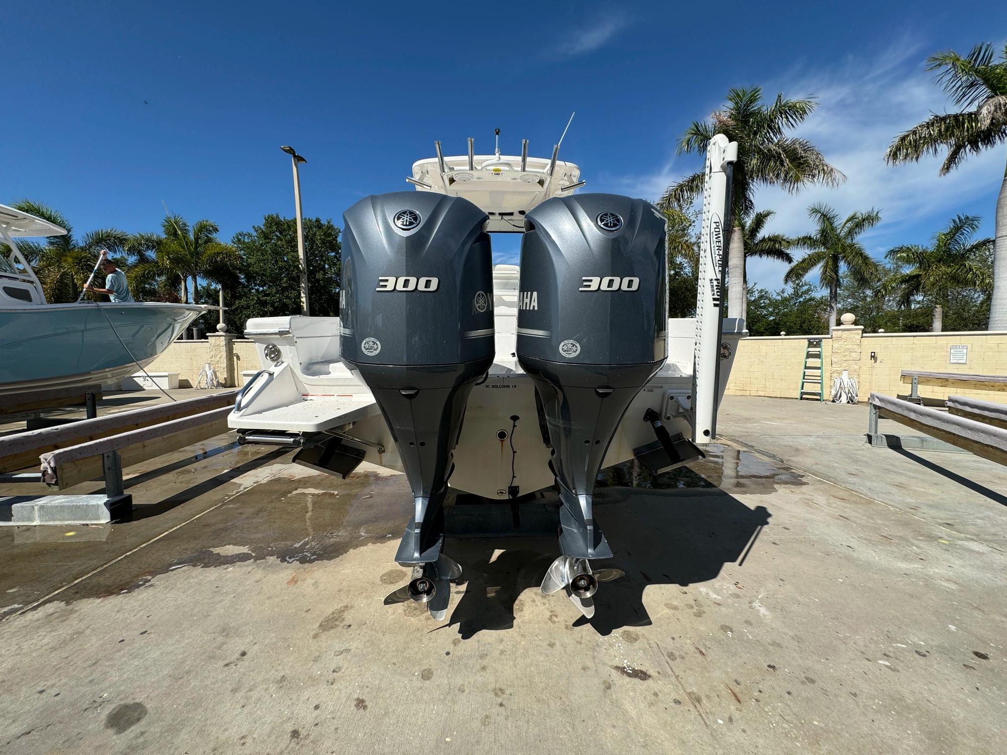 Yacht for Sale | 27 Everglades Yachts Clearwater, FL | Denison Yacht Sales