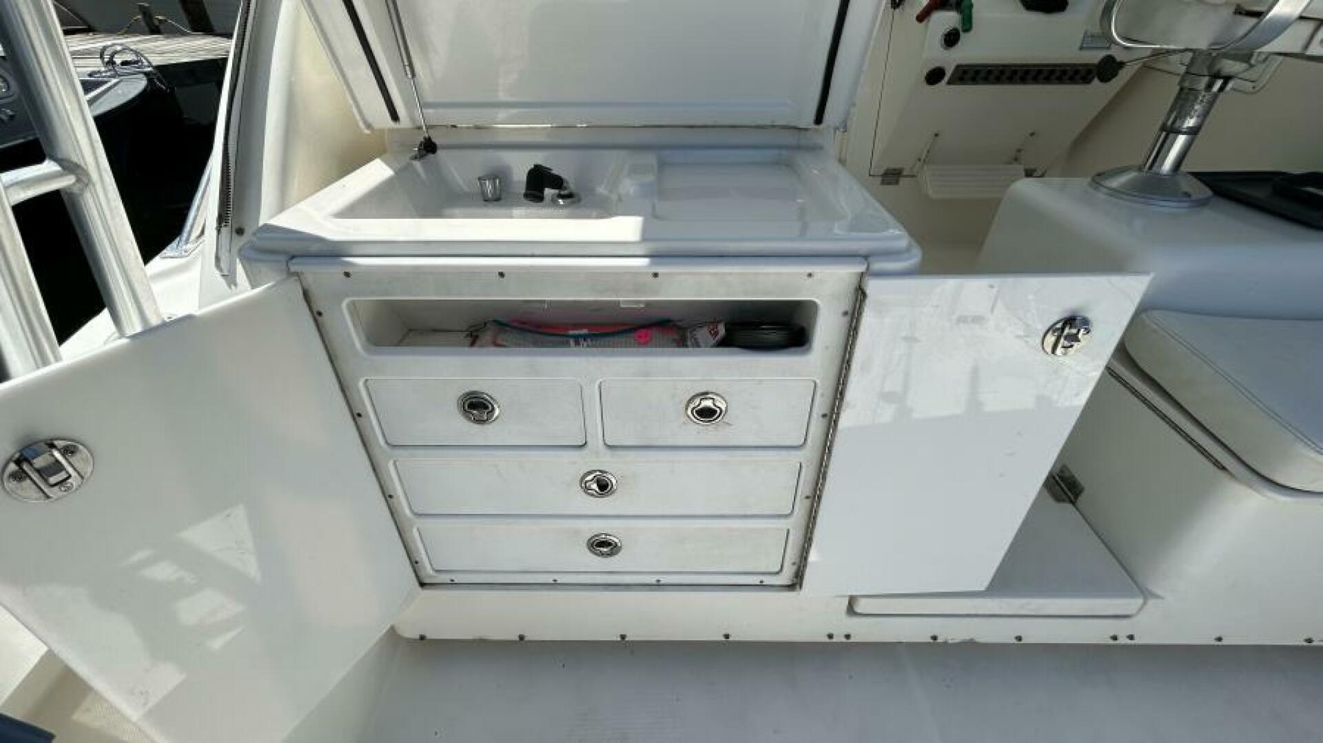 2006 Rampage 30 Express - South Jersey Yacht Sales