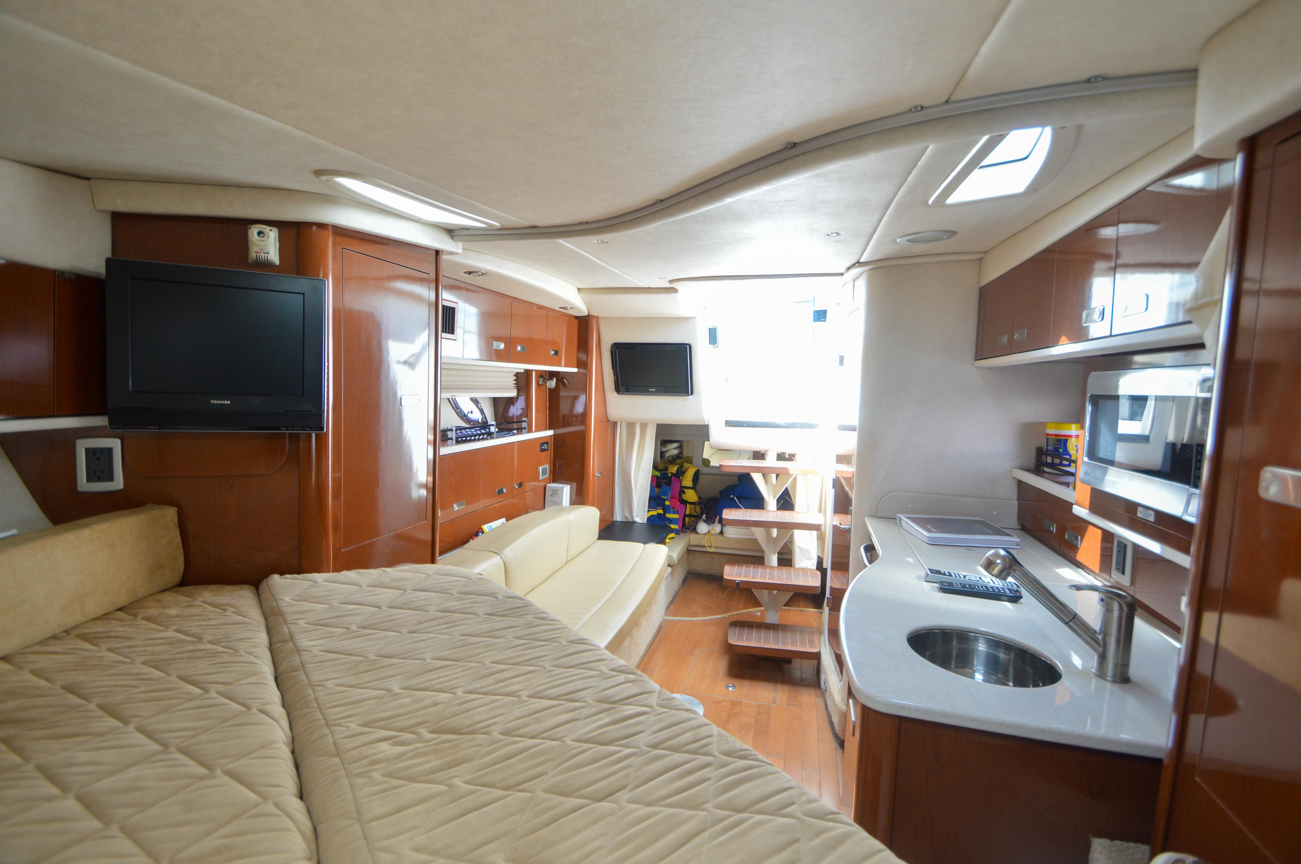 2010 Sea Ray 330 Sundancer Plane To Sea - South Jersey Yacht Sales