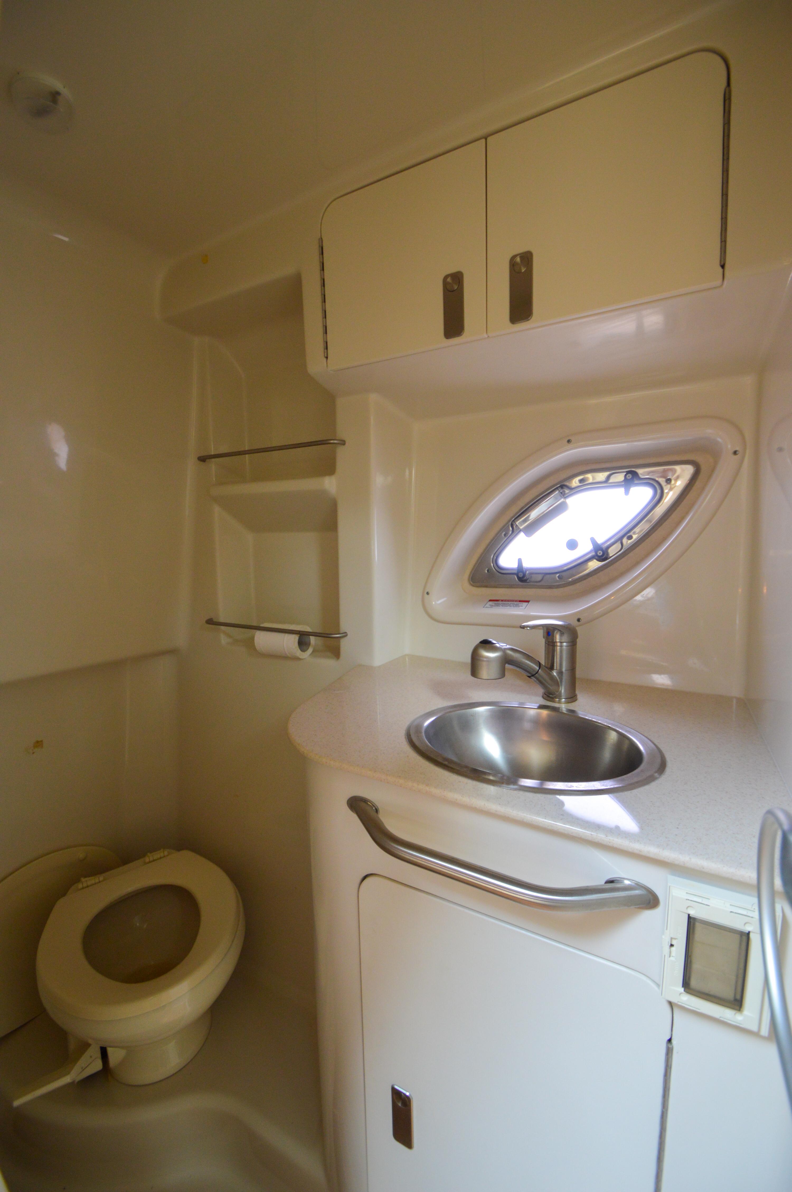 2010 Sea Ray 330 Sundancer Plane To Sea - South Jersey Yacht Sales