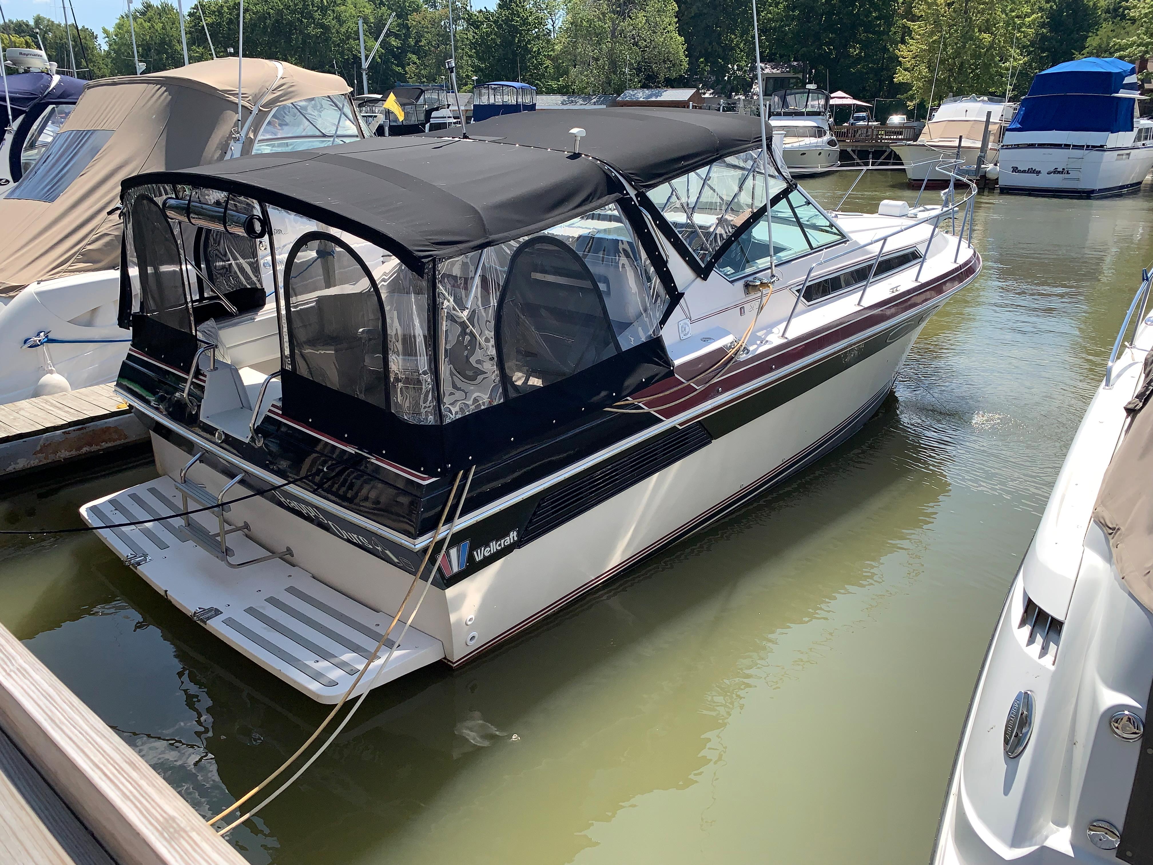 1987 Wellcraft 32 St Tropez | Yachts360