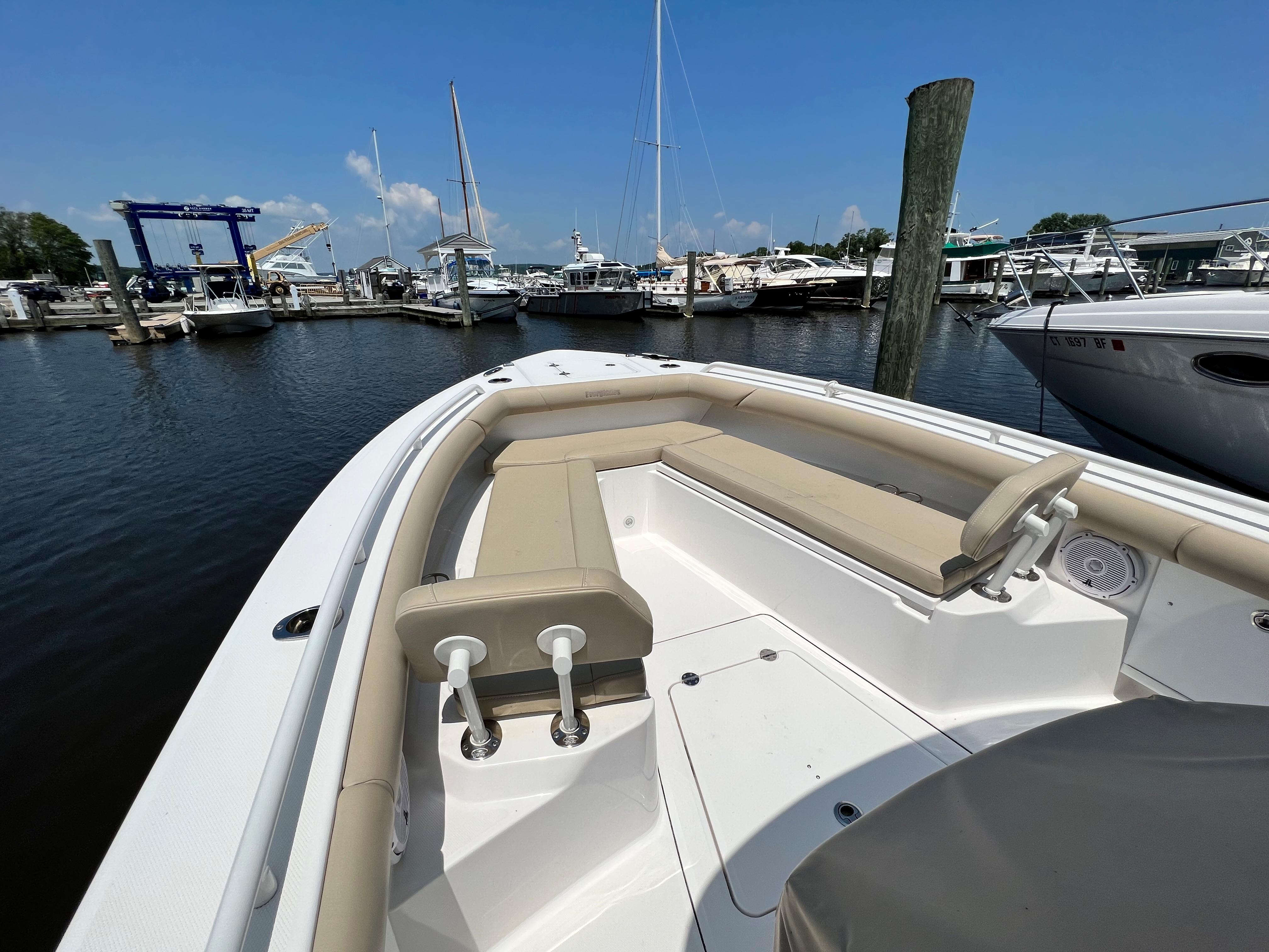 Yacht for Sale | 27 Everglades Yachts Essex, CT | Denison Yacht Sales