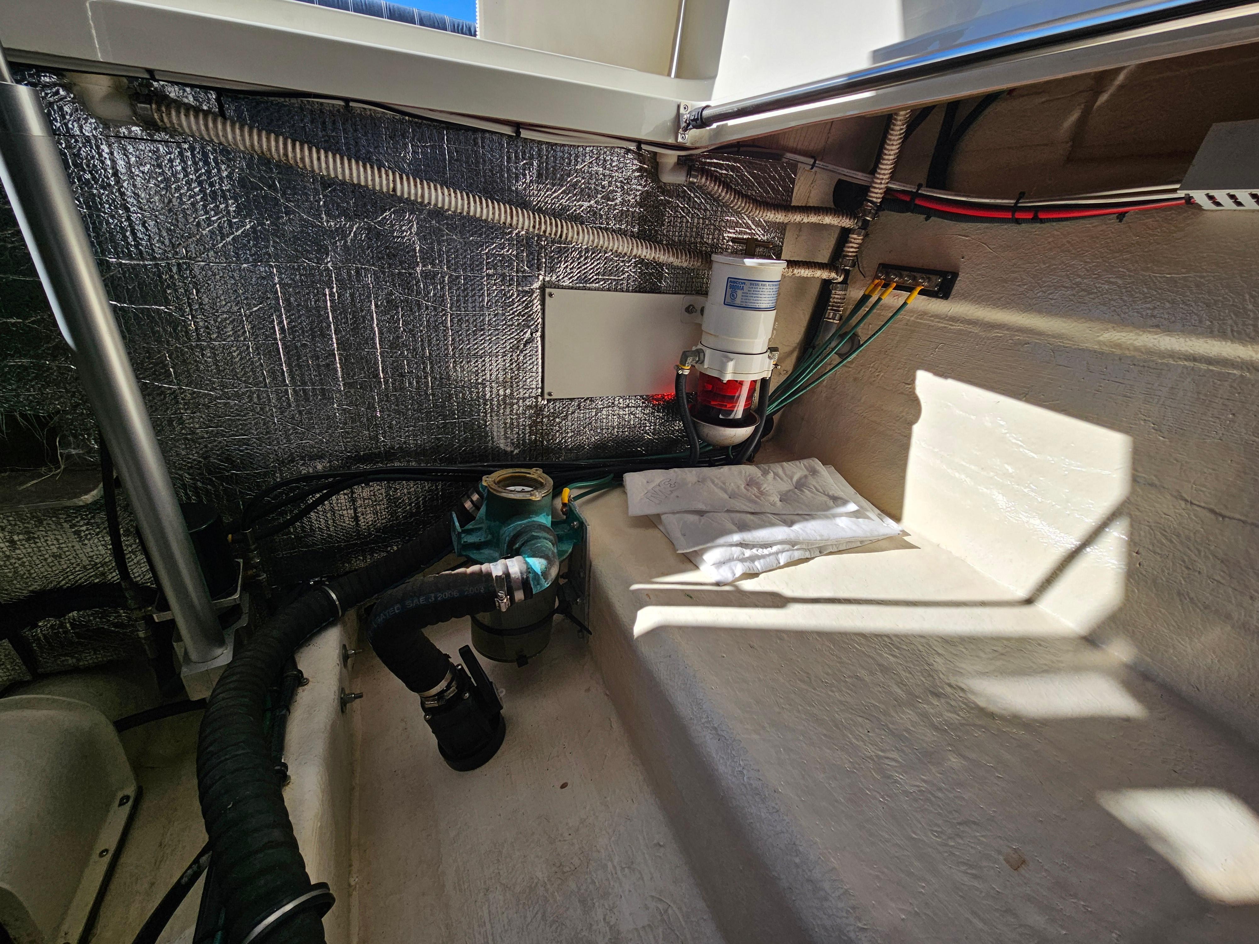 2008 Back Cove 33 Express - DiMillo's Yacht Sales