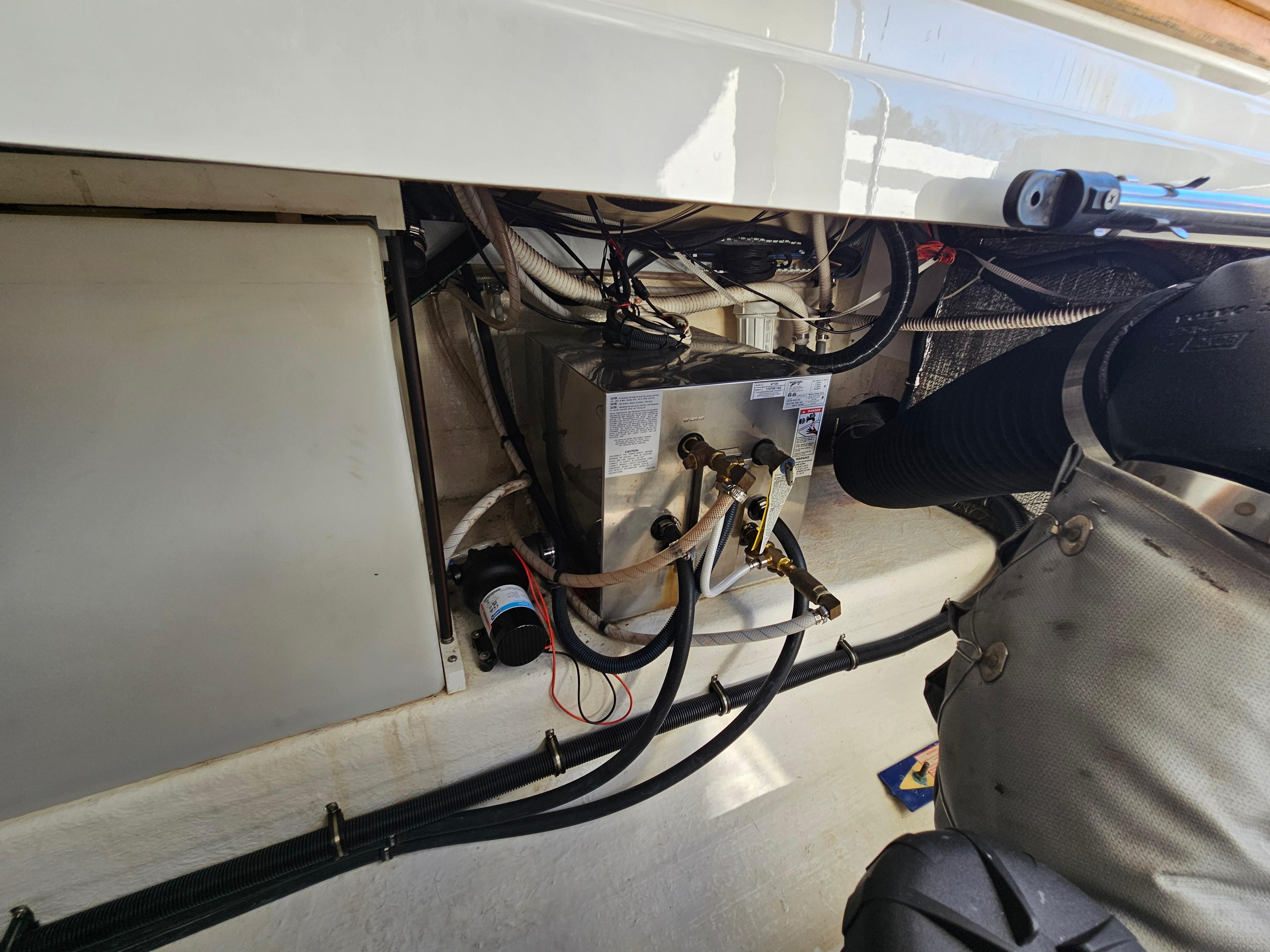 2008 Back Cove 33 Express - DiMillo's Yacht Sales